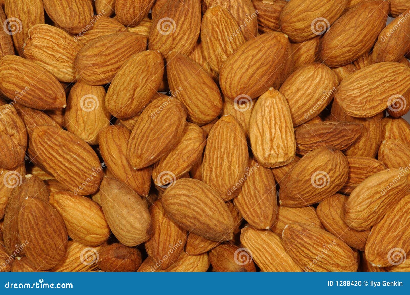 Gepelde Amandel. Close-up. stock foto. Image of smaak - 1288420