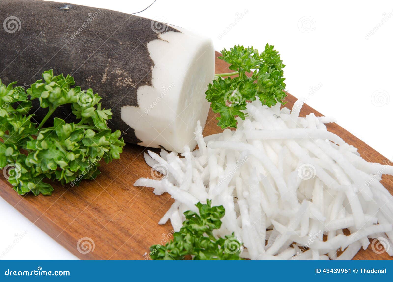 Geraspte Rammenas Op Een Houten Raad Stock Afbeelding - Image of ...