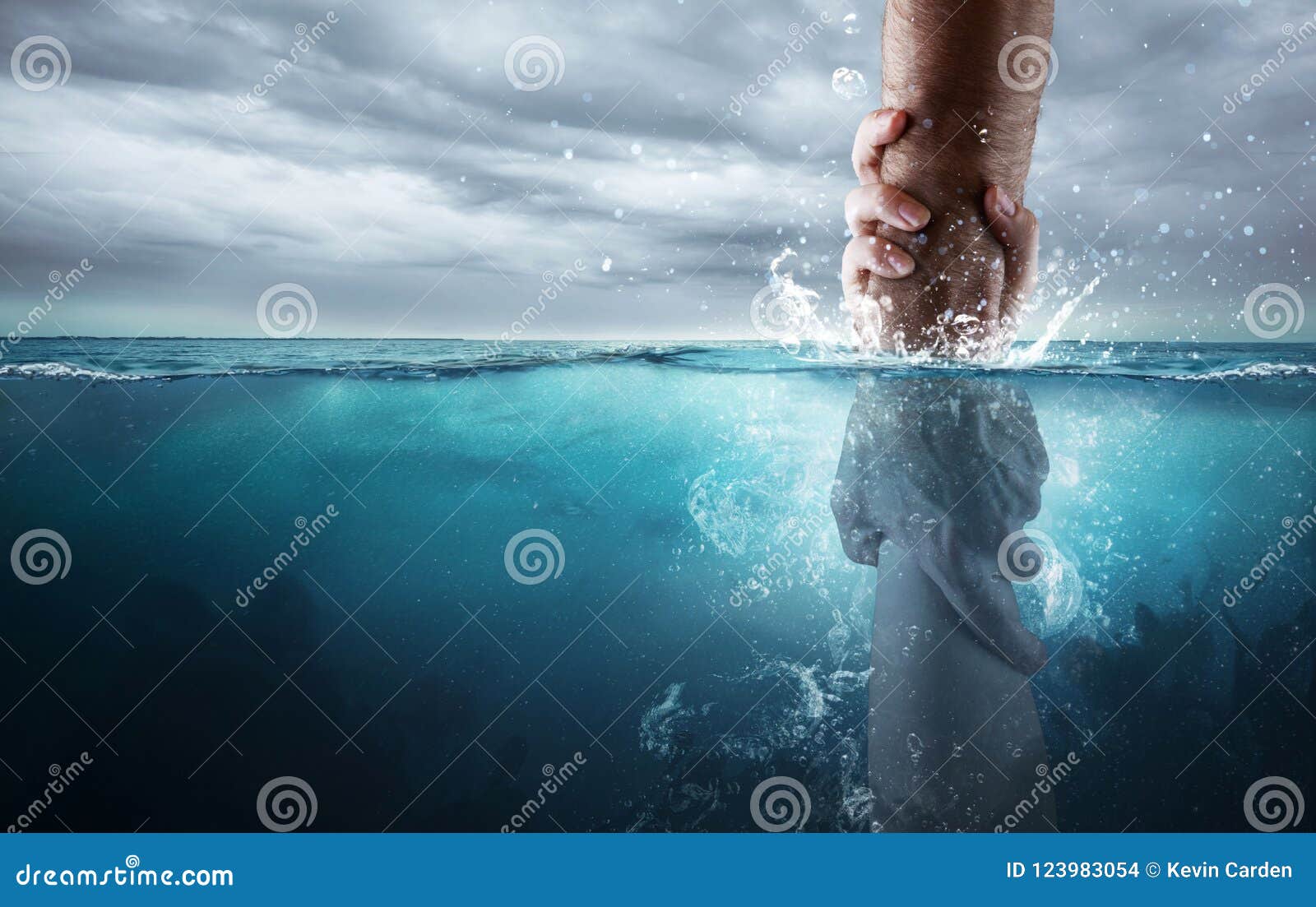 Gered van verdrinking stock foto. Image of water, gootsteen - 123983054