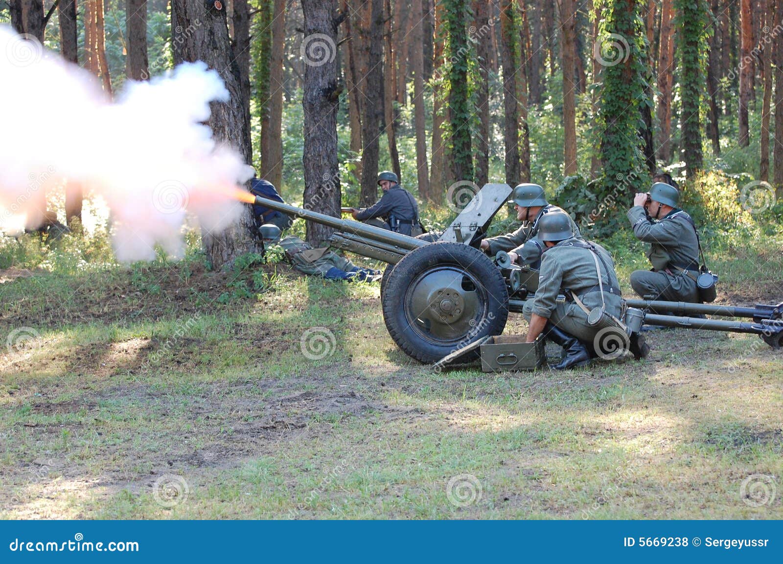 German Artillery Level