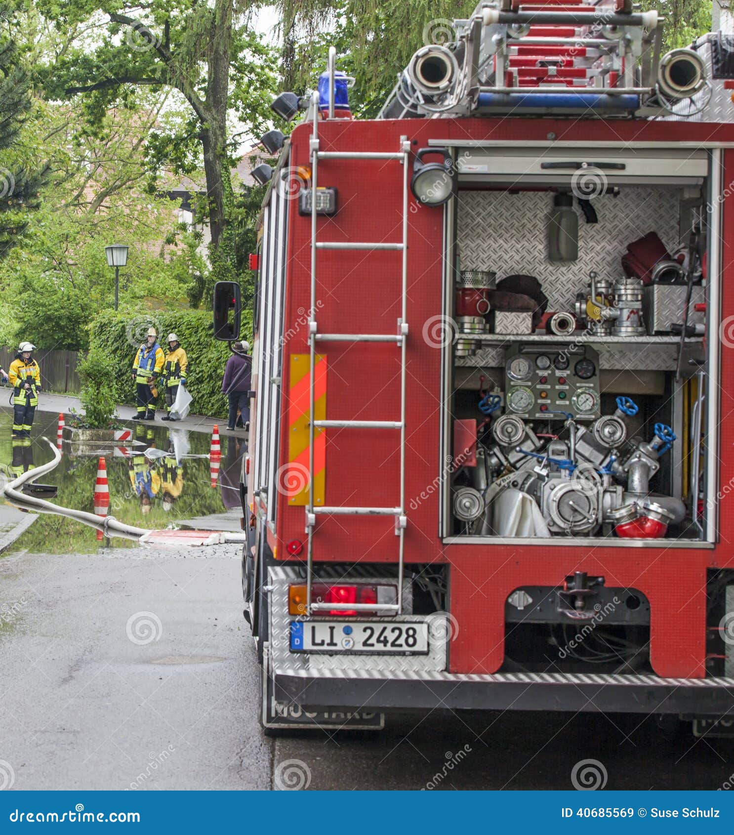German Fire Engine editorial stock image. Image of parts - 40685569