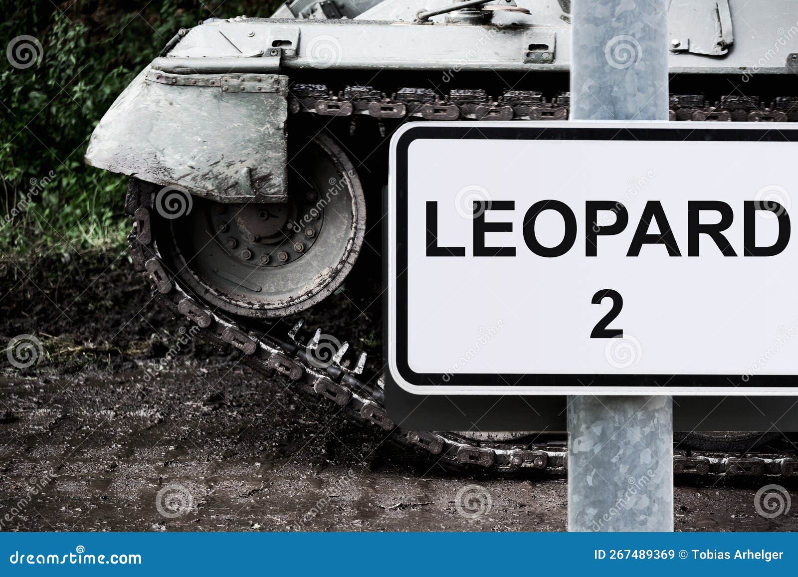 German Leopard 2A6 Main Battle Tank 1 35 Scale Model Royalty-Free Stock ...