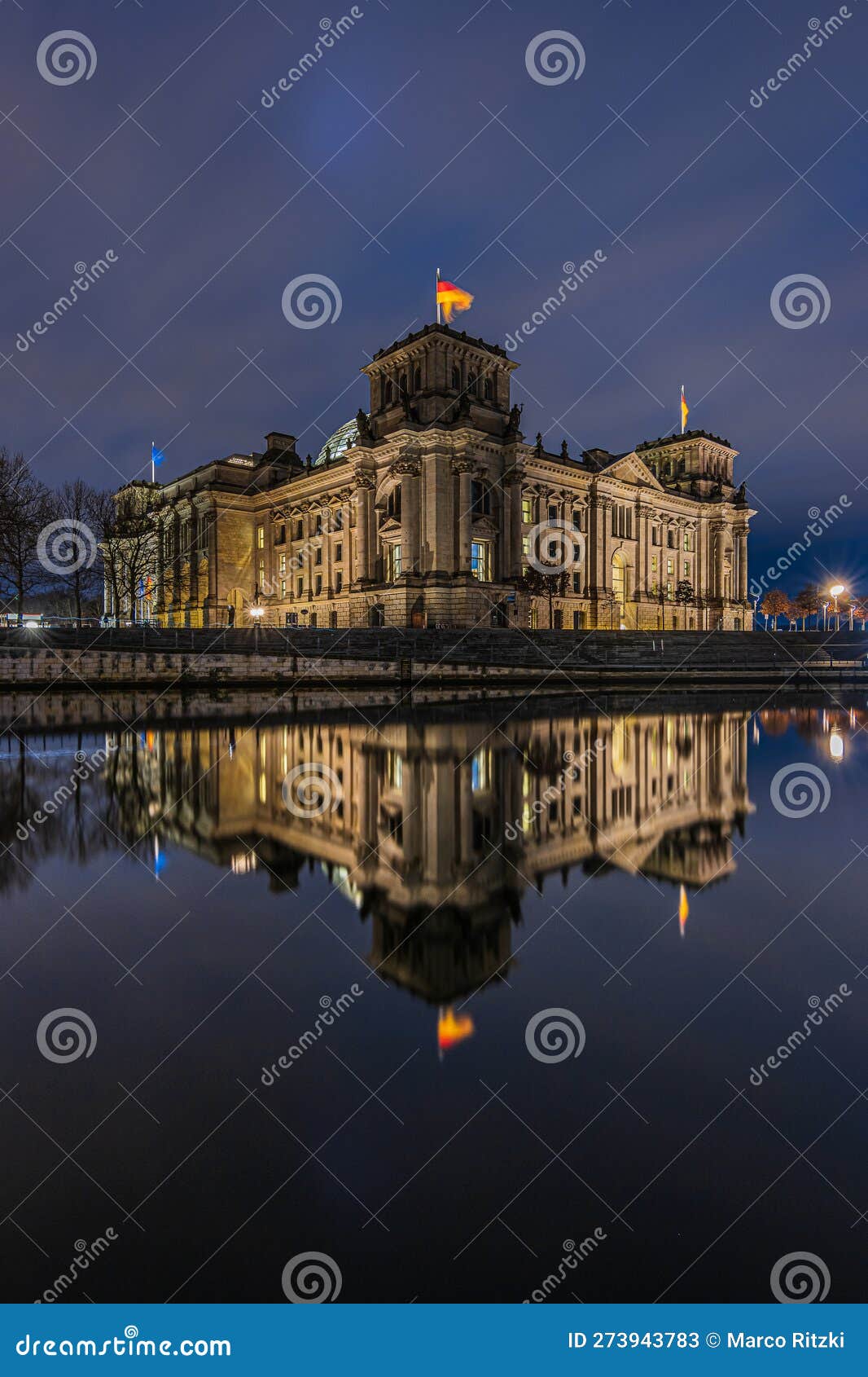 German Parliament Building with Reflection on Spree Water Surface Stock ...