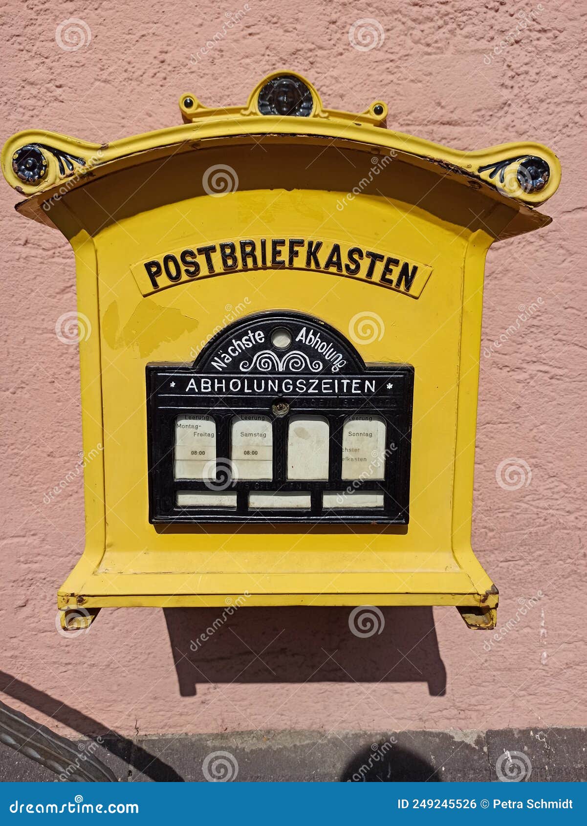 German Post Mailbox Vintage Editorial Photo - Image of green, post ...