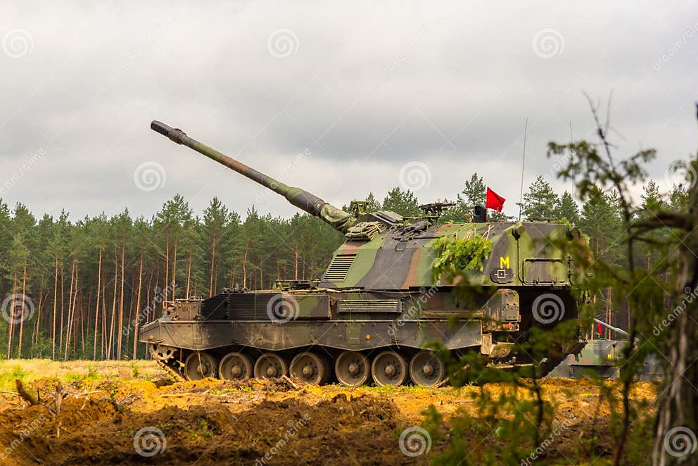 German Self-propelled Howitzer on Battlefield Stock Image - Image of ...