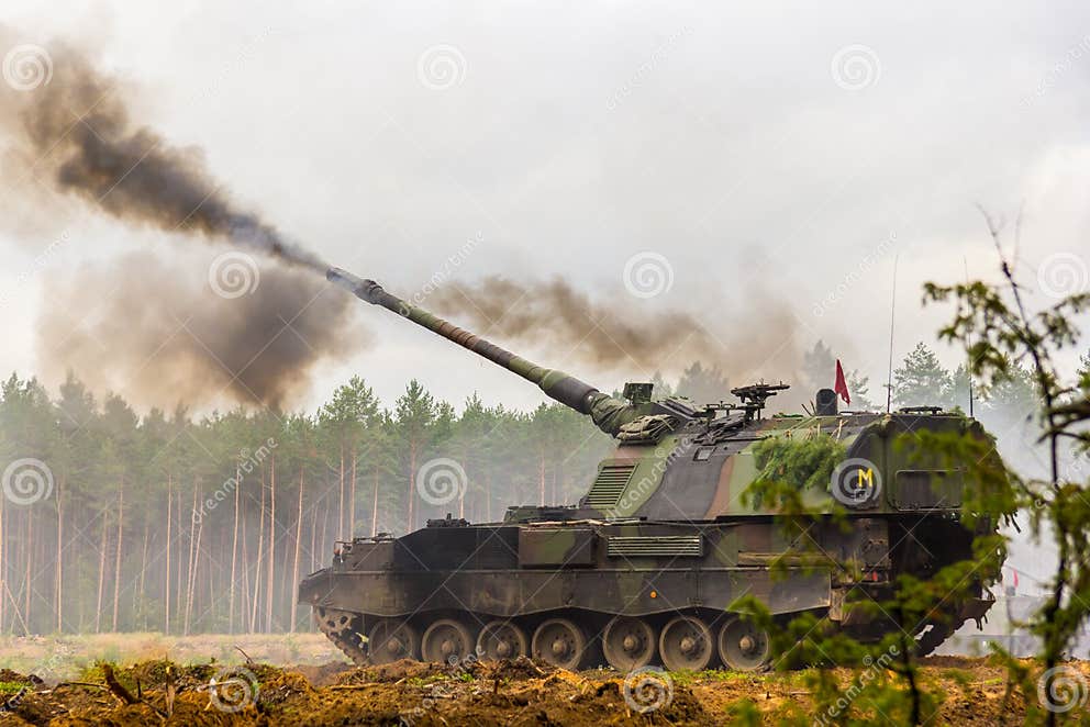 German Self-propelled Howitzer on Battlefield Stock Image - Image of ...