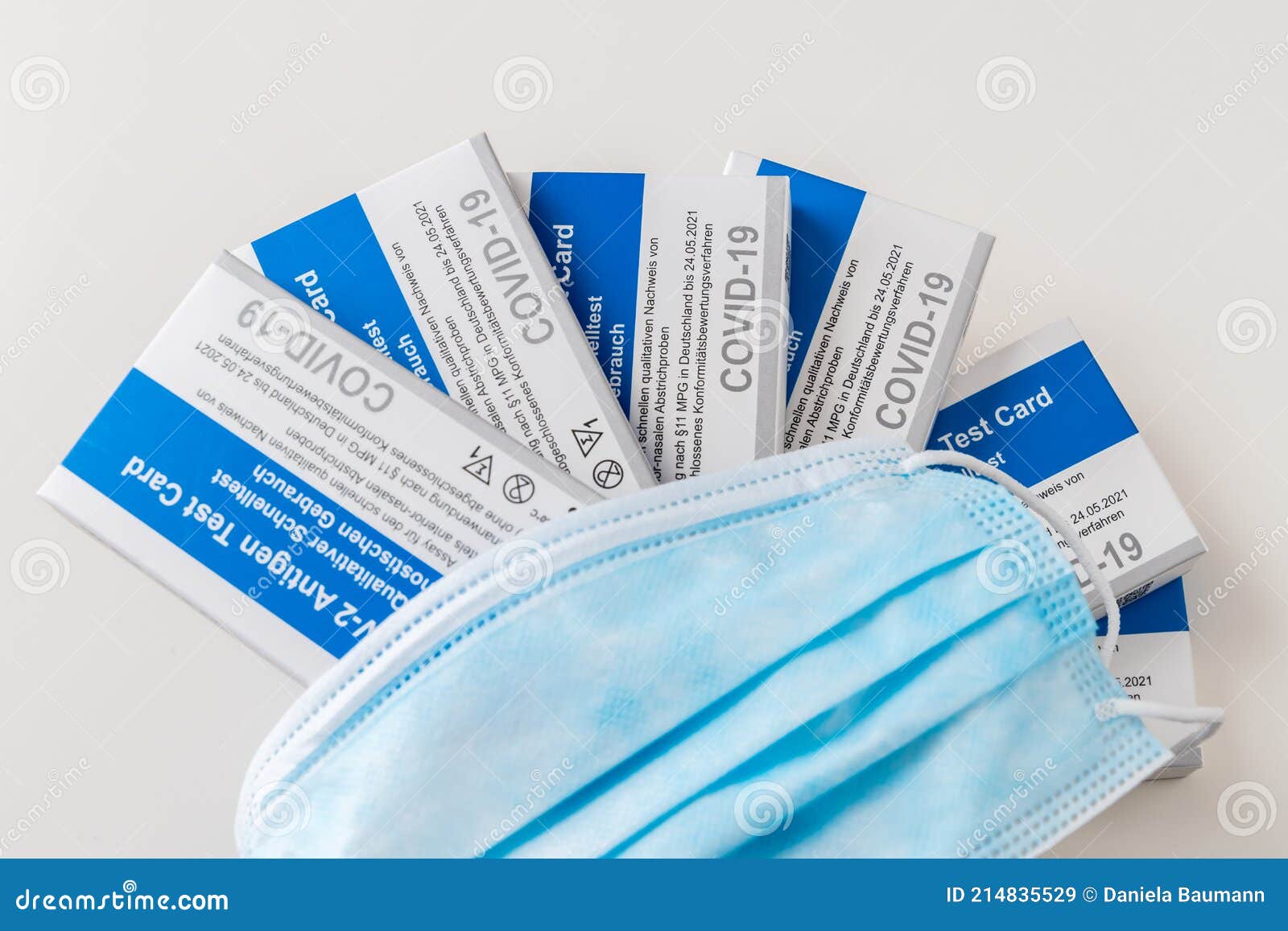 Six Covid-19 Rapid Antigen Tests with German Labeling and a Protective ...