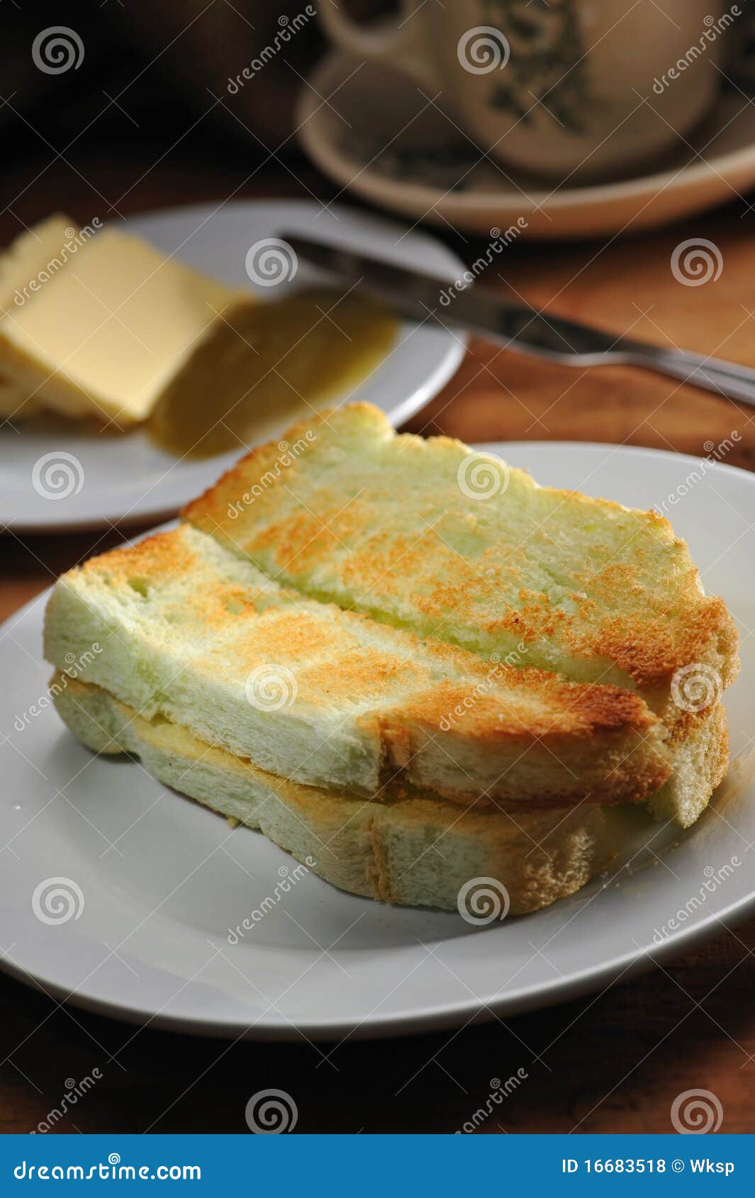 Geroosterd Brood stock foto. Image of brood, toost, knapperig - 16683518