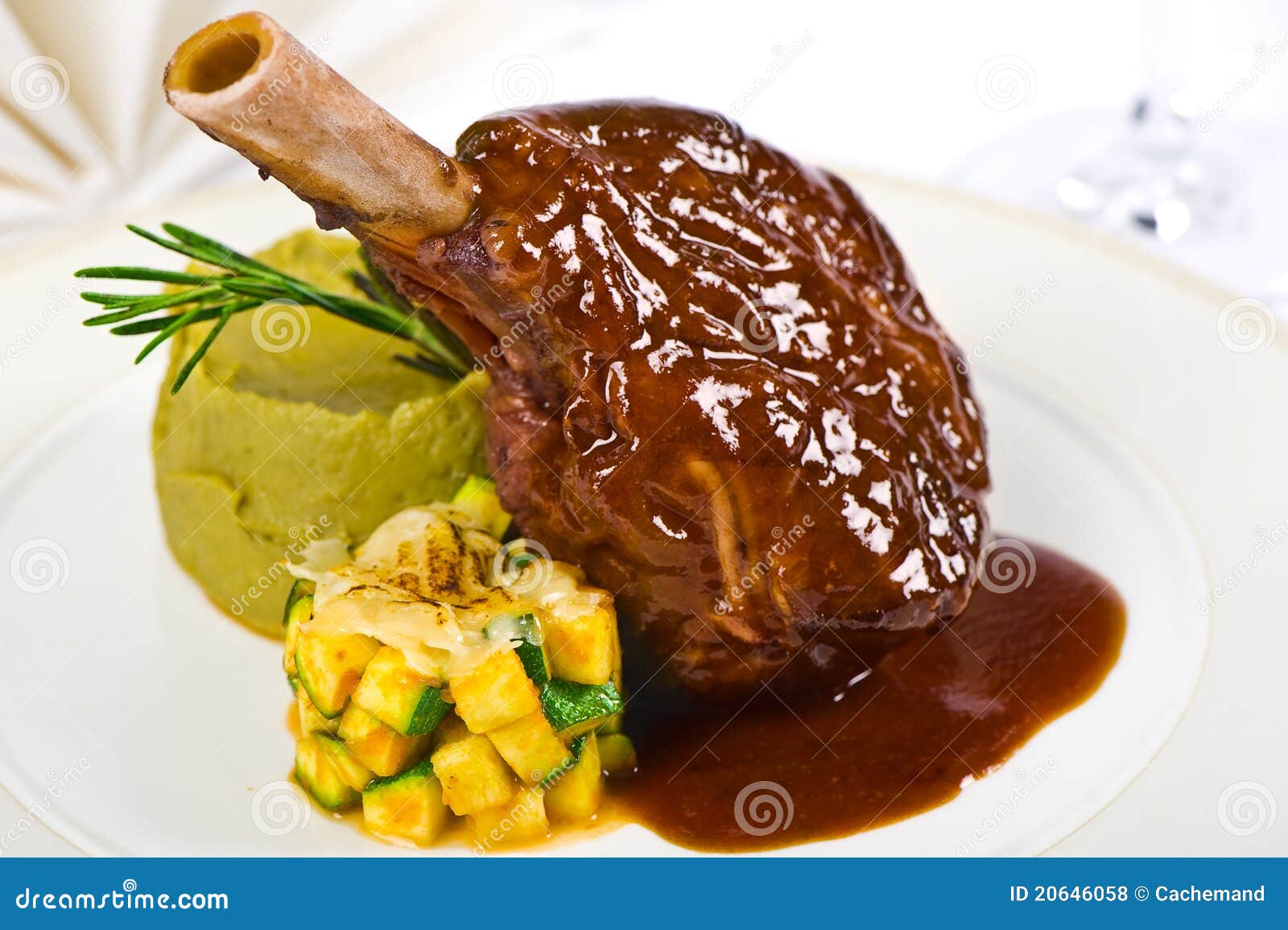 Geroosterd kalfsvlees stock foto. Image of geroosterd - 20646058