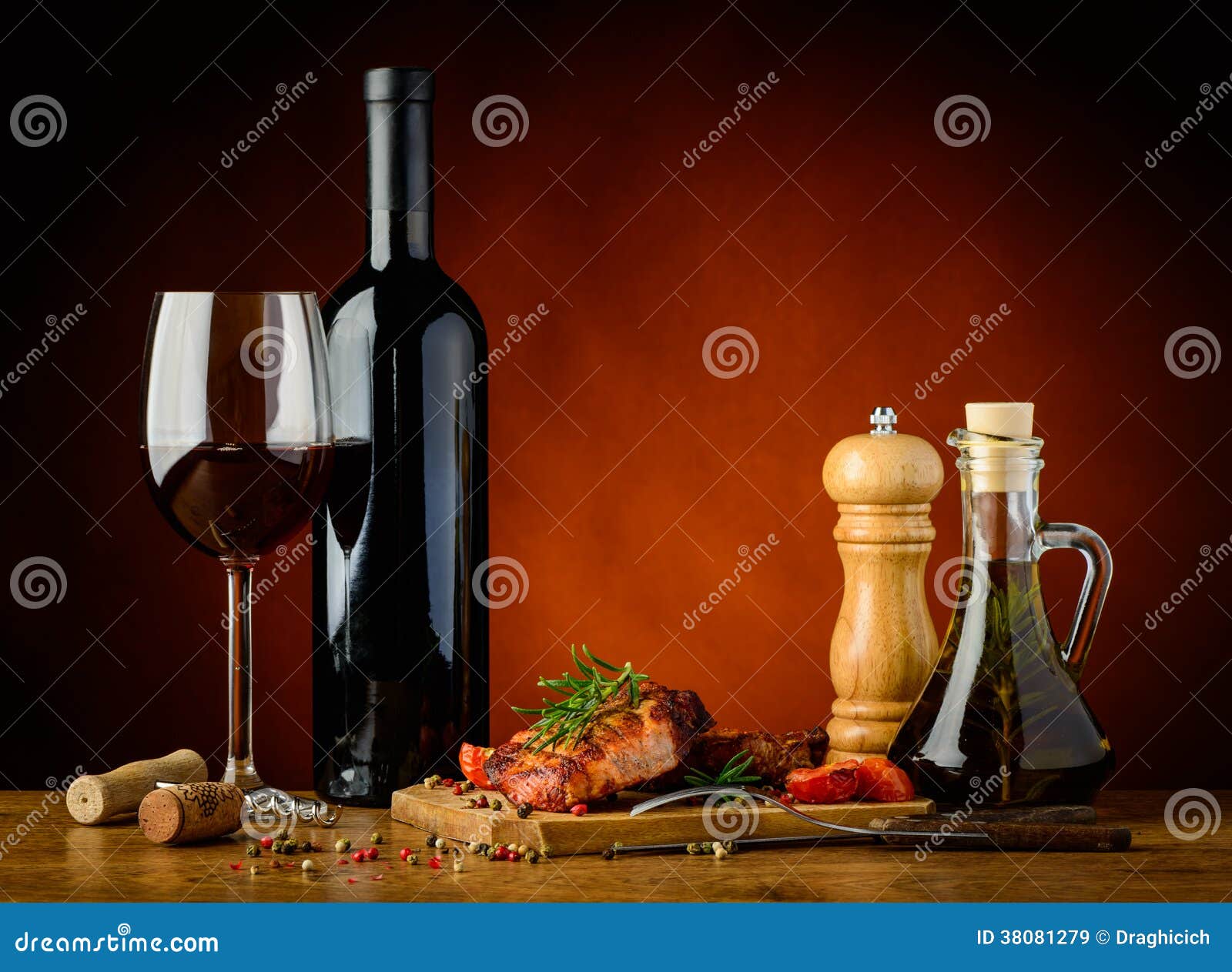 Geroosterde Lapje Vlees En Rode Wijn Stock Afbeelding - Image of ...