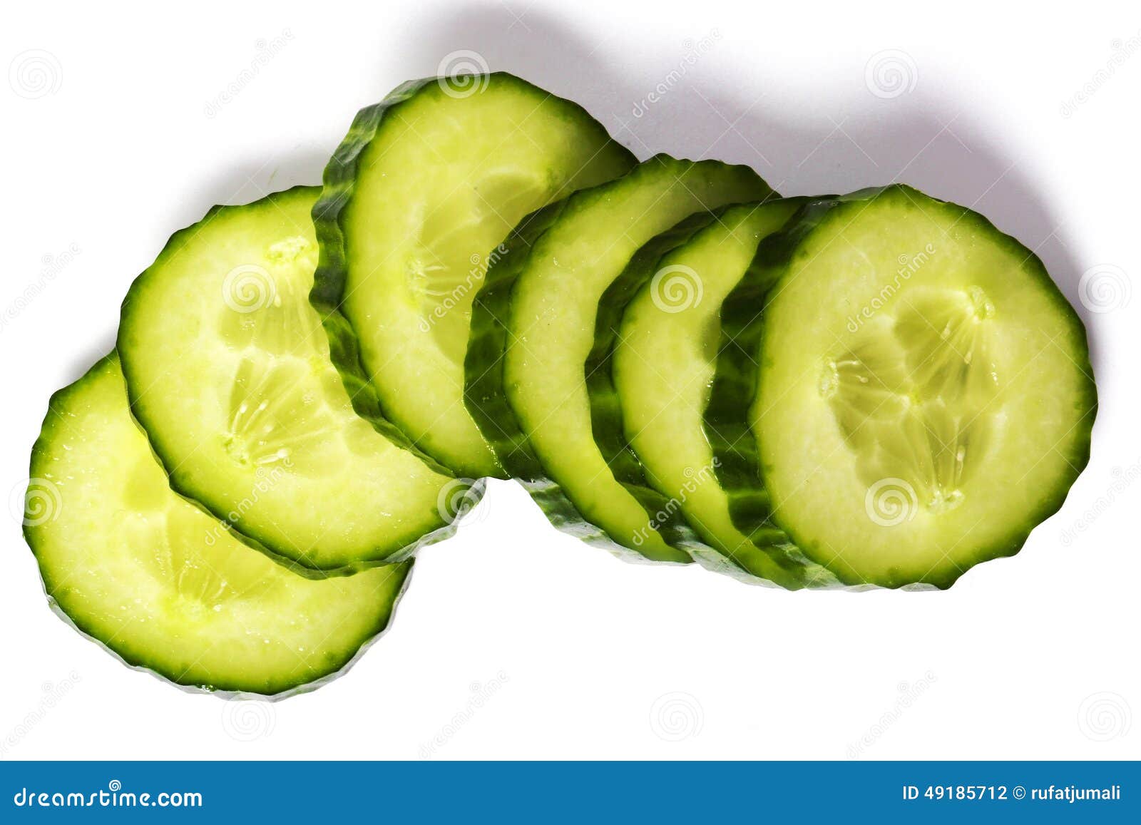 Gesneden komkommer stock foto. Image of bijtend, keuken - 49185712