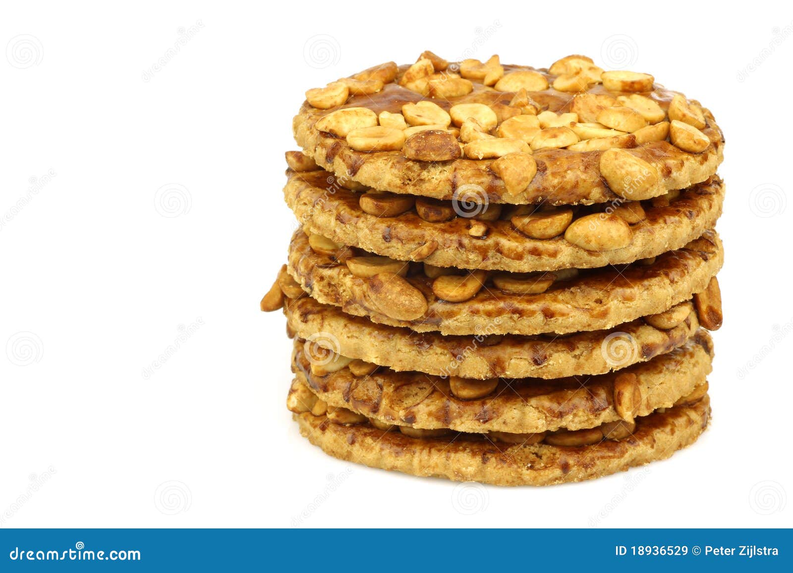 Gestapelde pindakoekjes stock afbeelding. Image of gebakken - 18936529