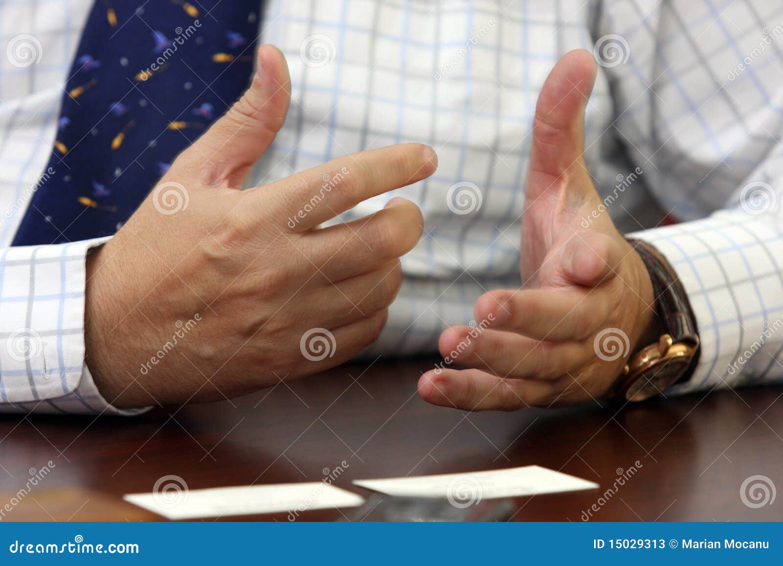 Gesticulation image stock. Image du professionnel, handshake - 15029313