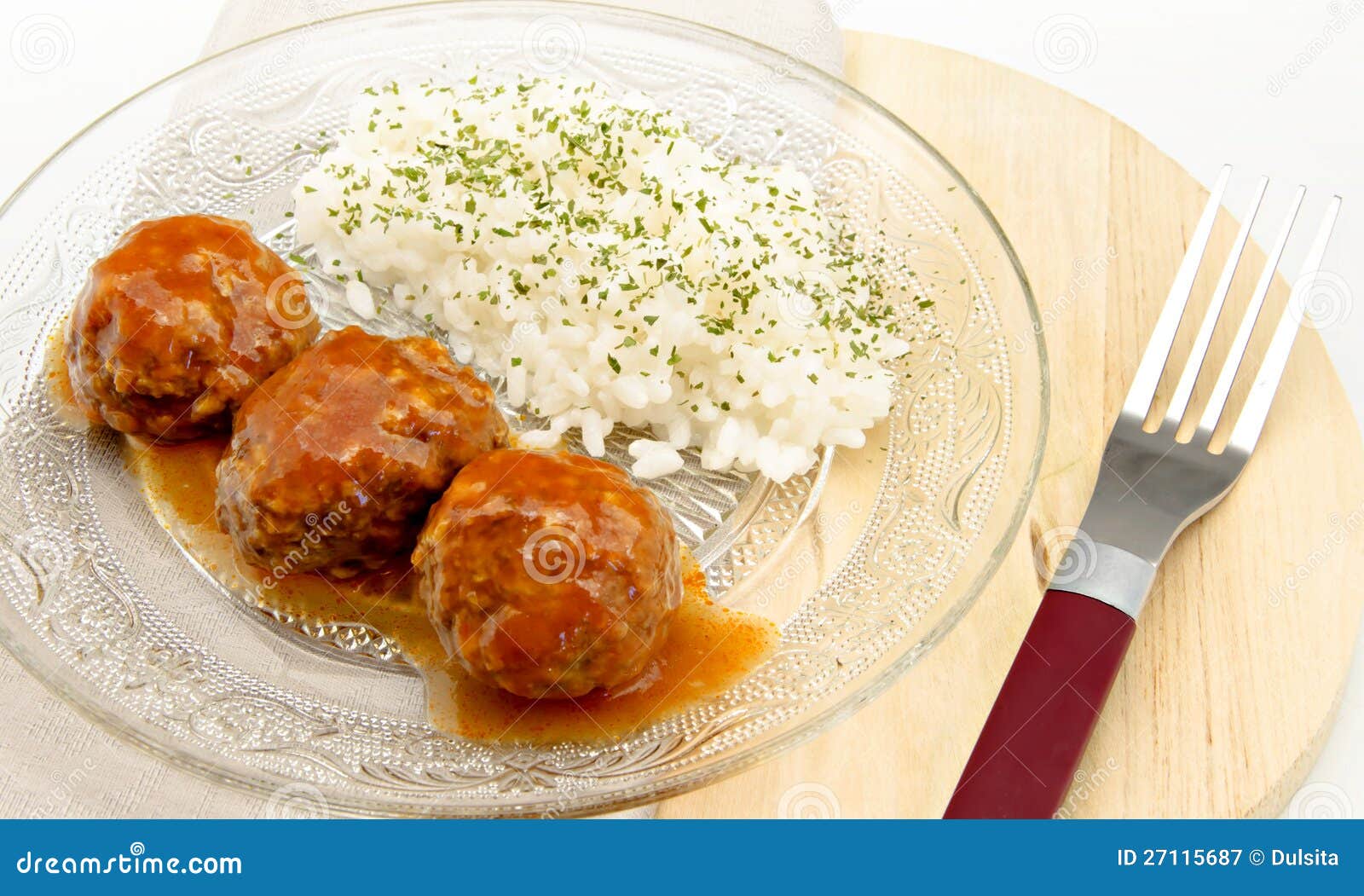 Gestoofde vleesballetjes stock afbeelding. Image of rundvlees - 27115687