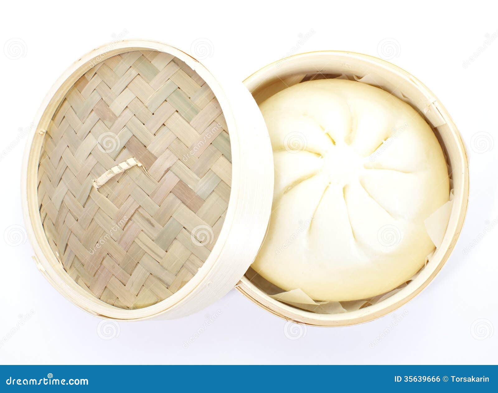 Gestoomd broodje stock foto. Image of maaltijd, stoom - 35639666