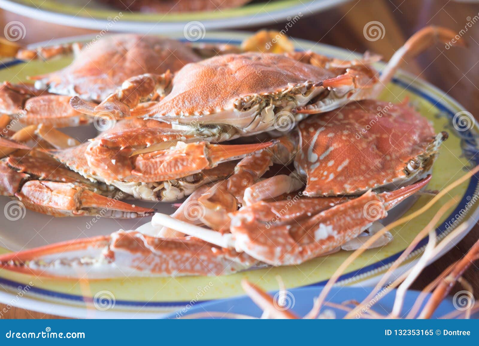 Gestoomde krab stock afbeelding. Image of gezond, maaltijd - 132353165