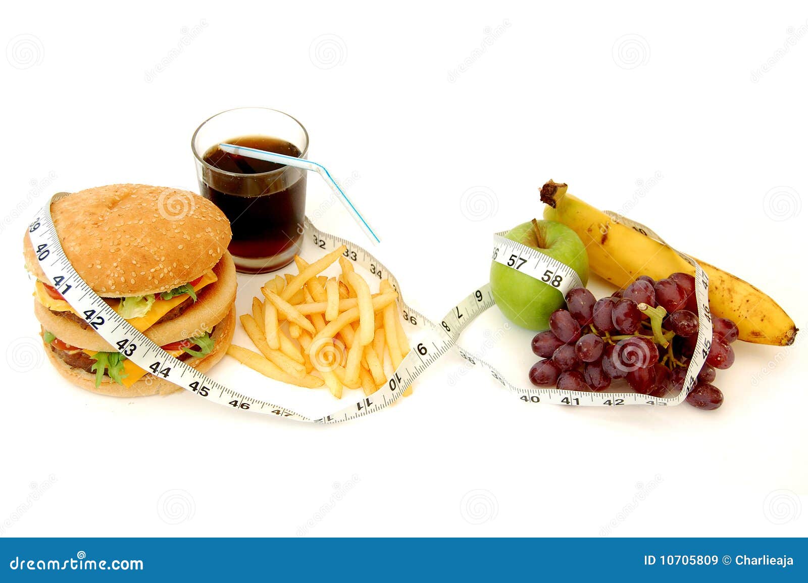 Gesund oder ungesund? stockbild. Bild von trauben, banane - 10705809