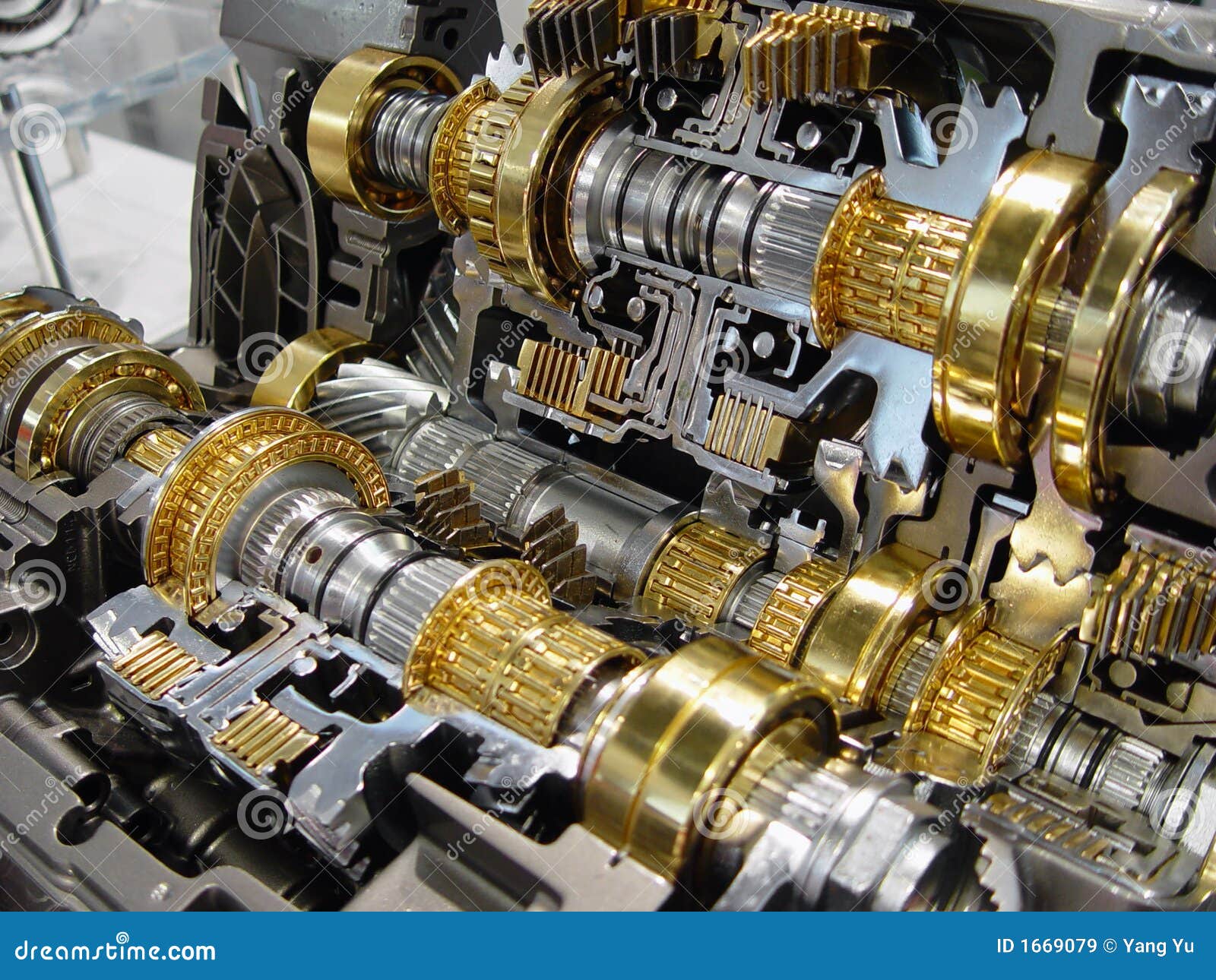 Getriebe stockbild. Bild von automobil, kurbel, eisen - 1669079