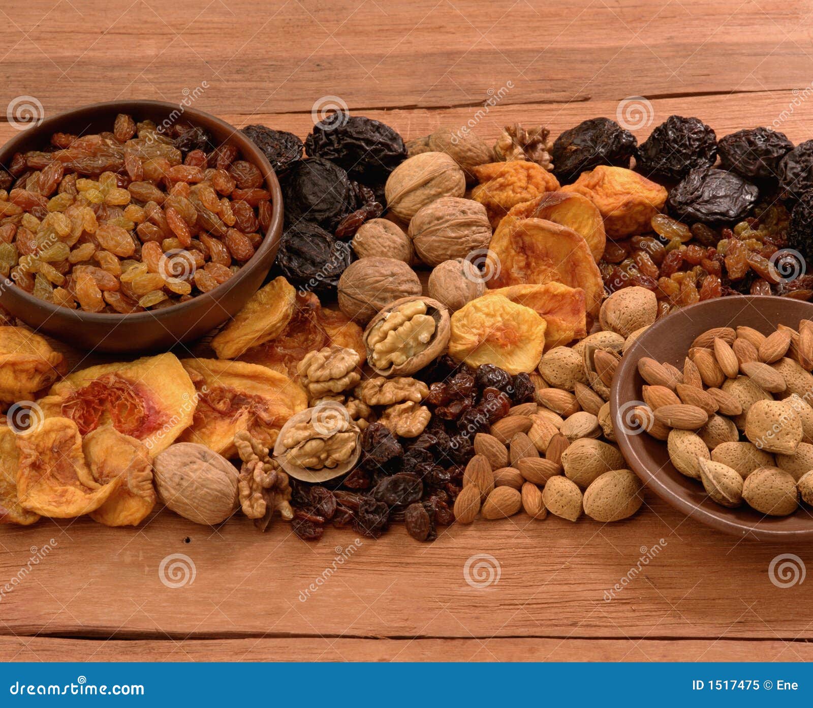 Getrocknete Früchte stockbild. Bild von frisch, gesund - 1517475