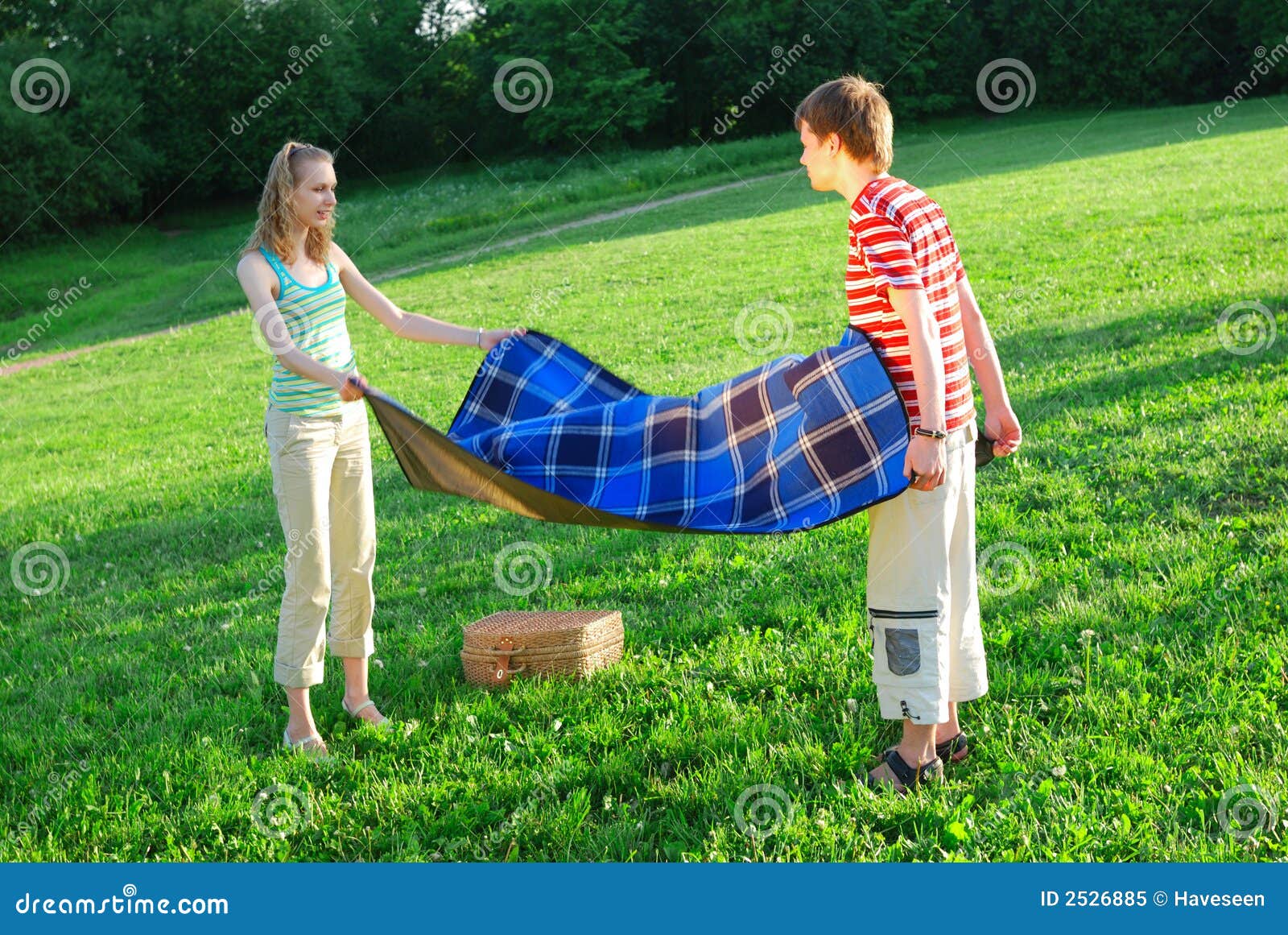Gettin ready for picnic stock image. Image of laughing - 2526885