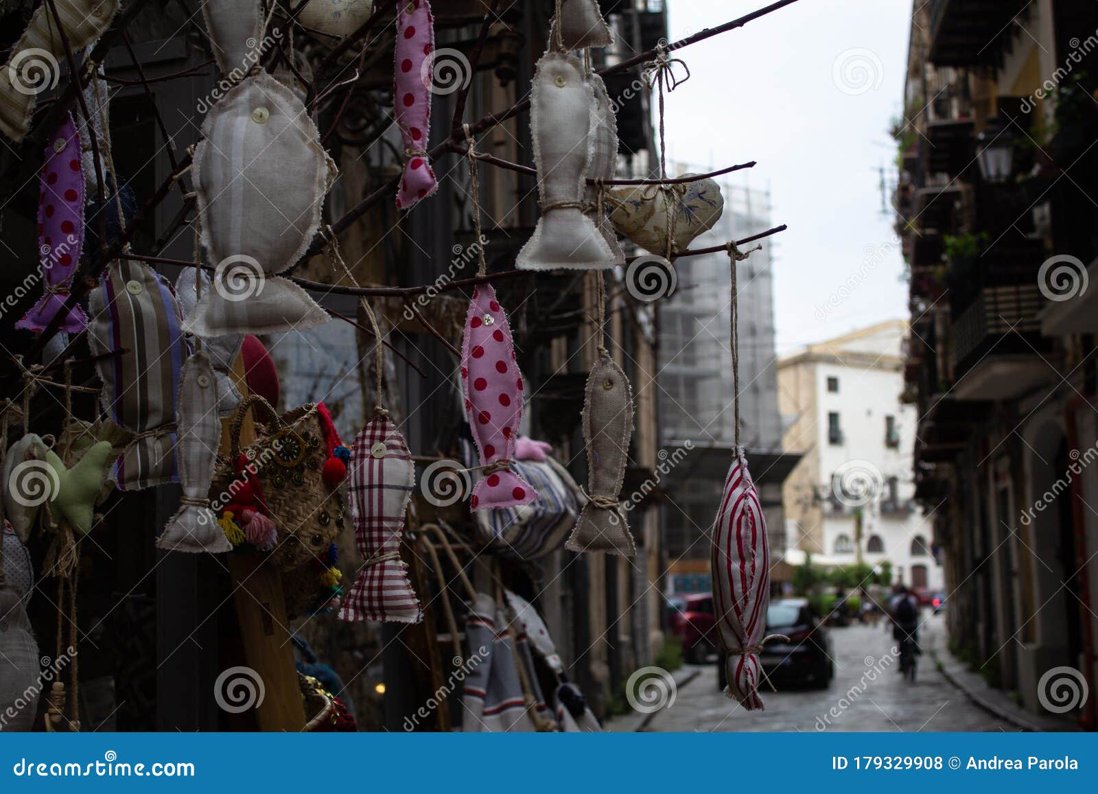 Getting Lost in the Streets of the Artistic District of Kalsa, Palermo ...