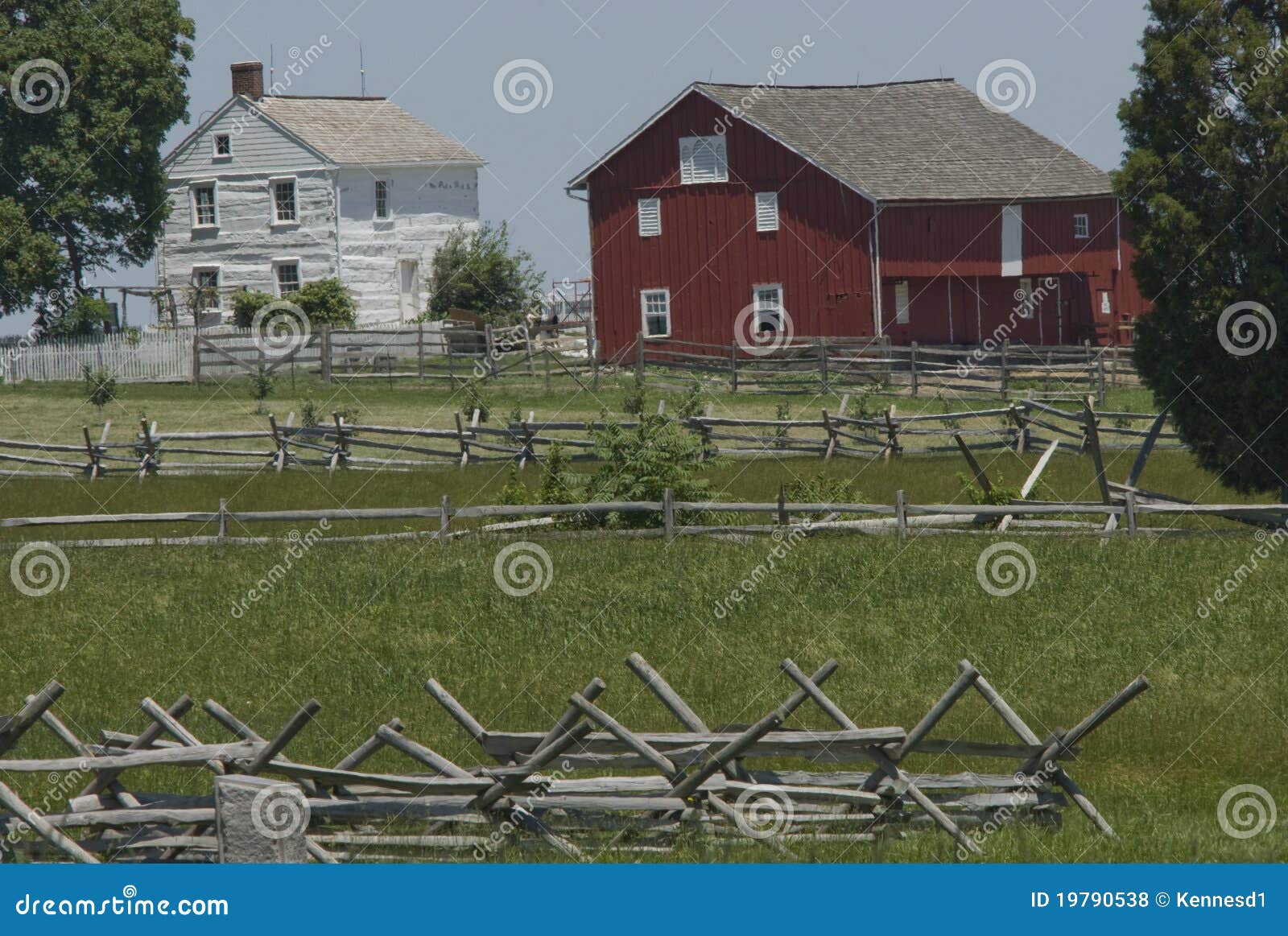 Gettysburg Farmhouse beside Barn Stock Photo - Image of outbuilding ...