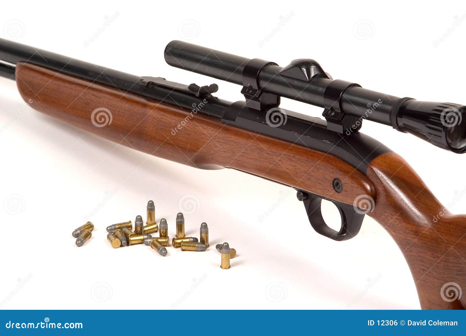 Geweer met munitie stock foto. Image of wacht, veiligheid - 12306