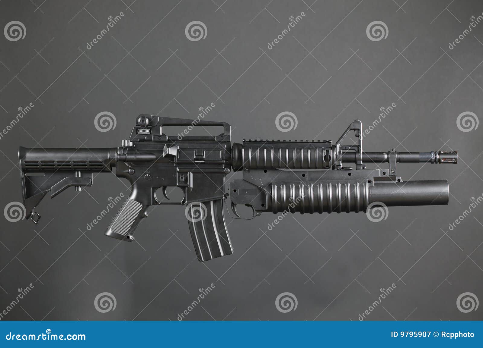 Gewehr M4 stockbild. Bild von mode, getrennt, gewehr, waffe - 9795907