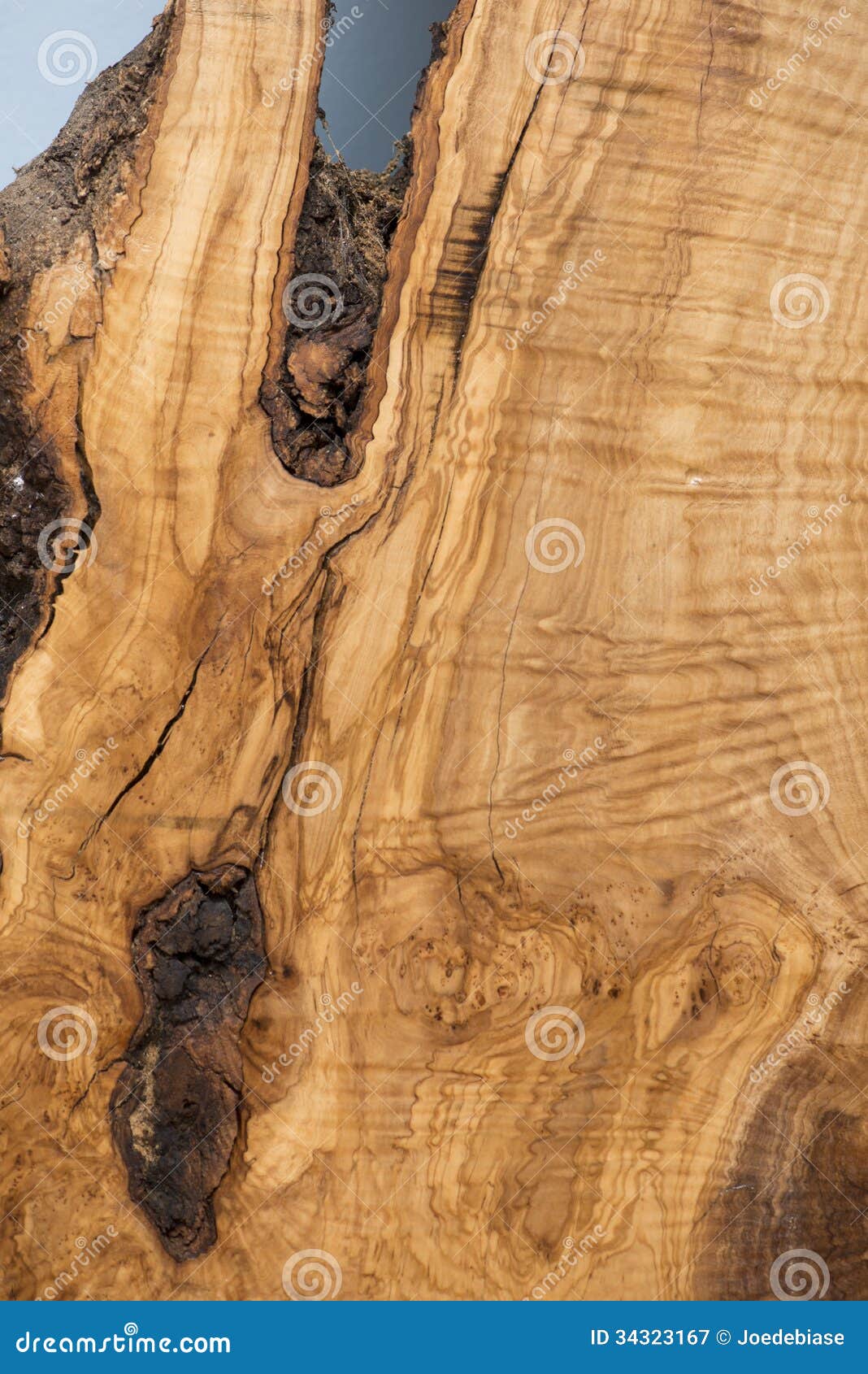 Geweven olijfhout stock afbeelding. Image of geknoopt - 34323167