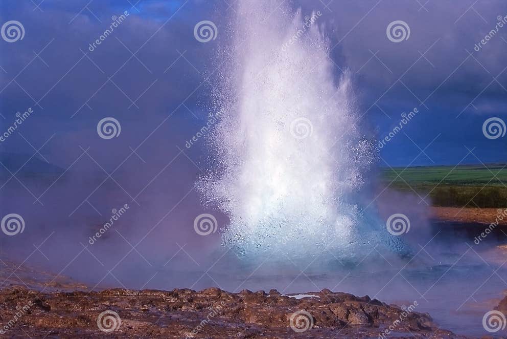 Geyser explosion stock image. Image of iceland, geothermic - 6239013