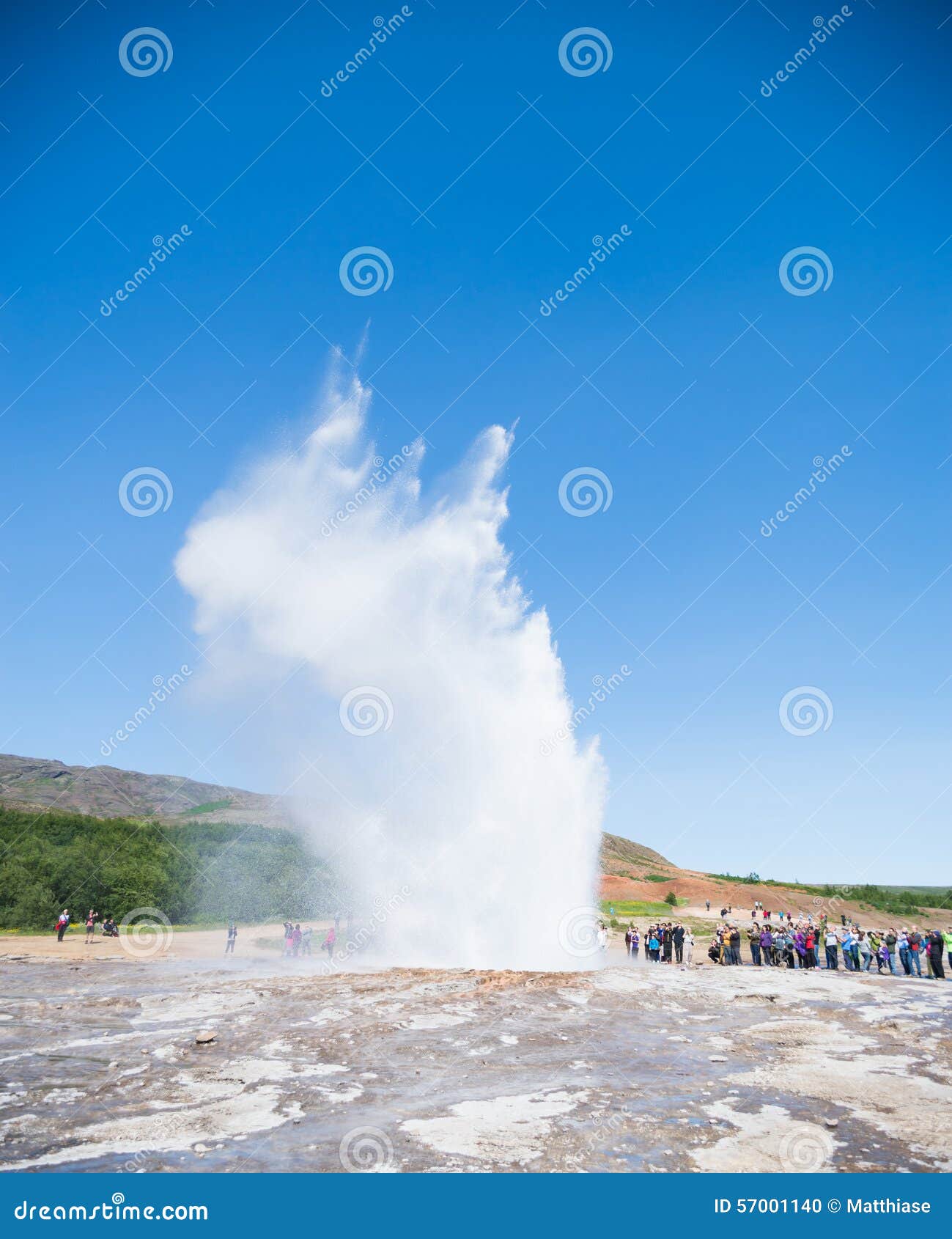 Geyser in iceland editorial image. Image of field, hotspring - 57001140