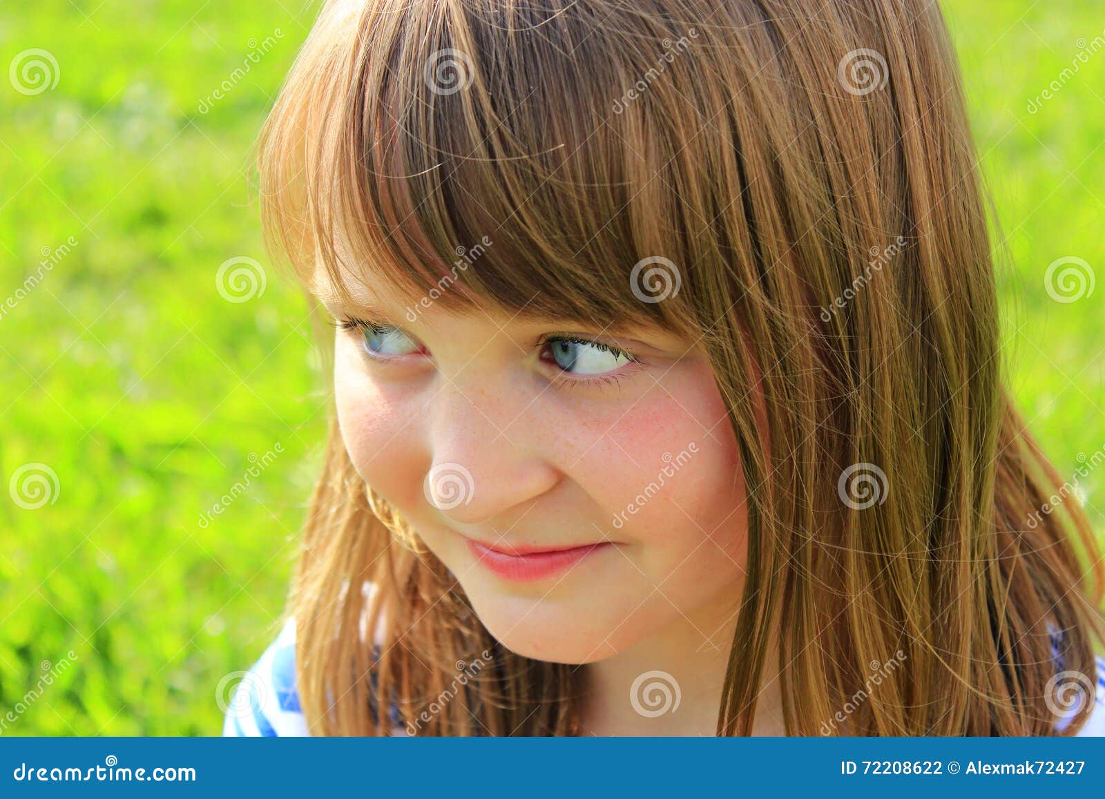 Gezicht Van Het Meisje Met Verbazing Stock Foto - Image of staar, baby ... Gezicht Van Het Meisje Met Verbazing Stock Foto - Image of staar, baby ...