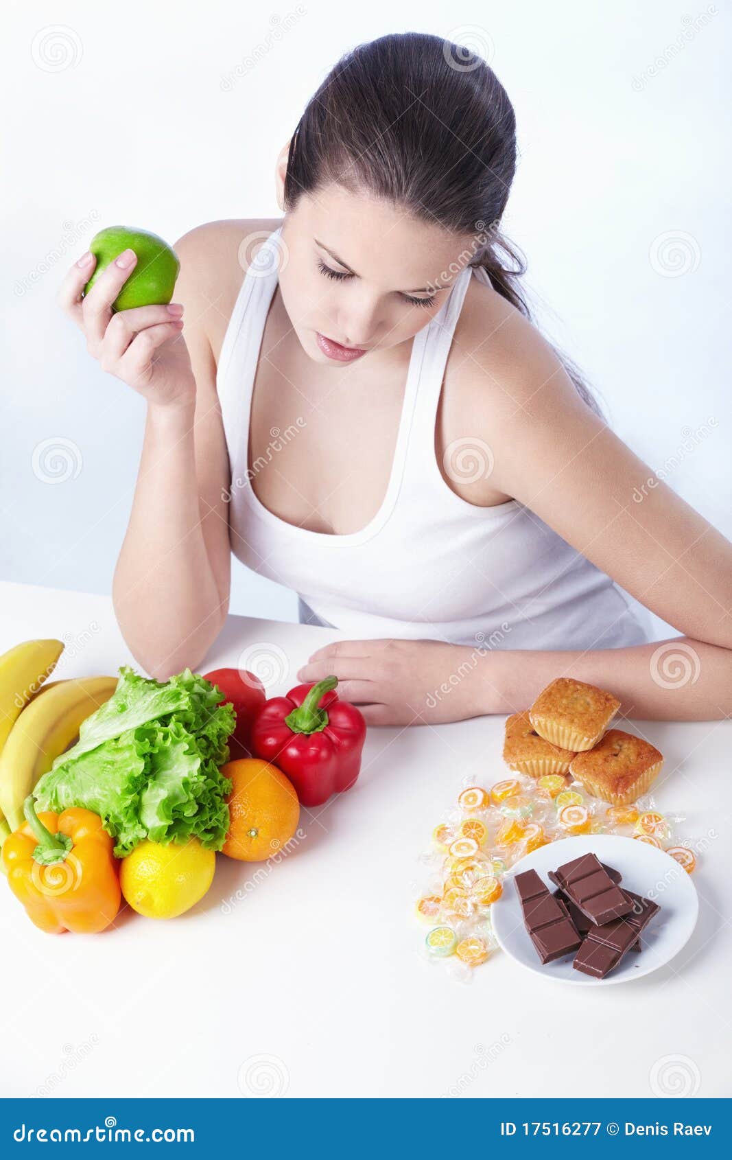 Gezond of ongezond voedsel stock afbeelding. Image of voedsel - 17516277