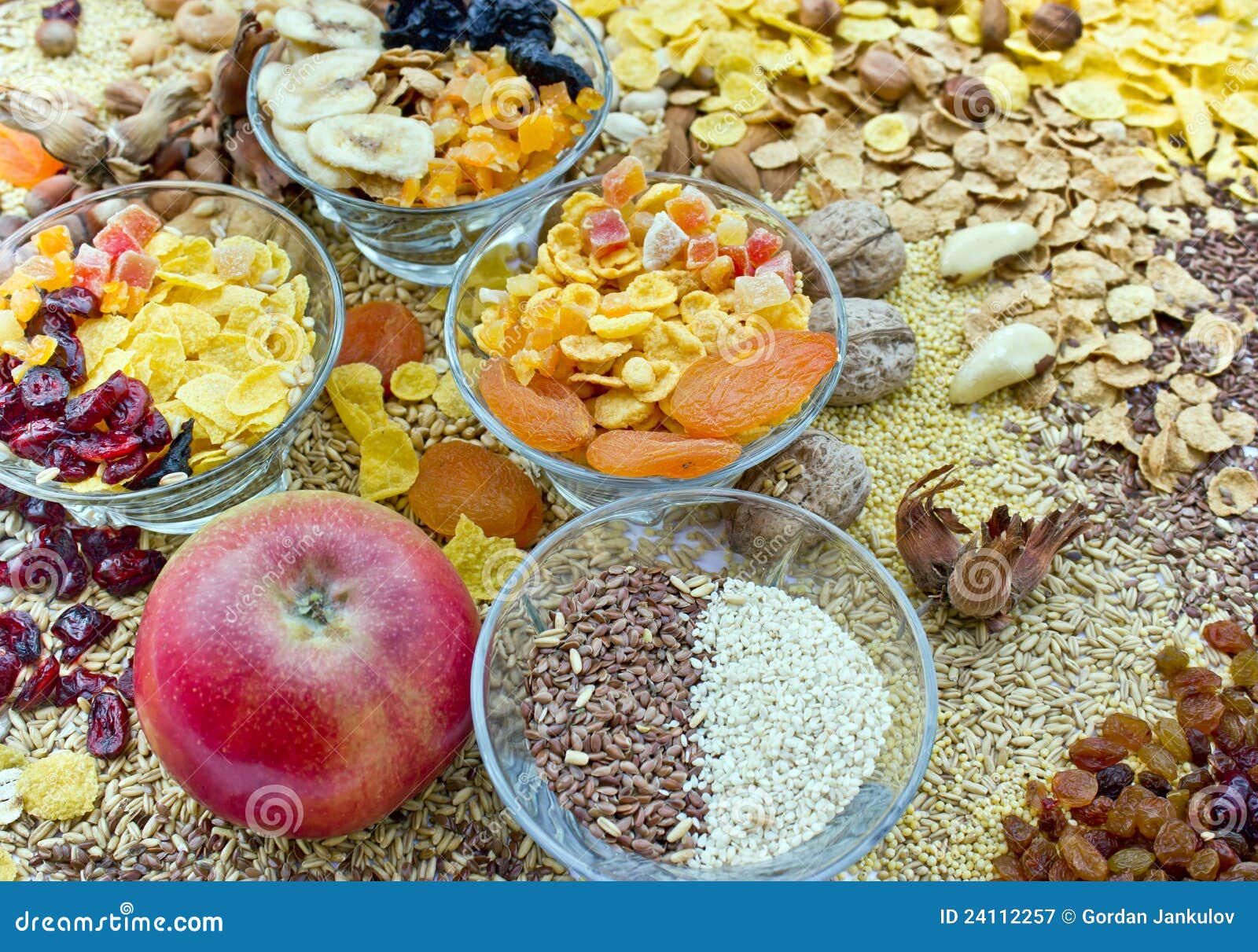 Gezond Voedsel - Gedroogd Fruit - Snoepjes Stock Afbeelding - Image of ...