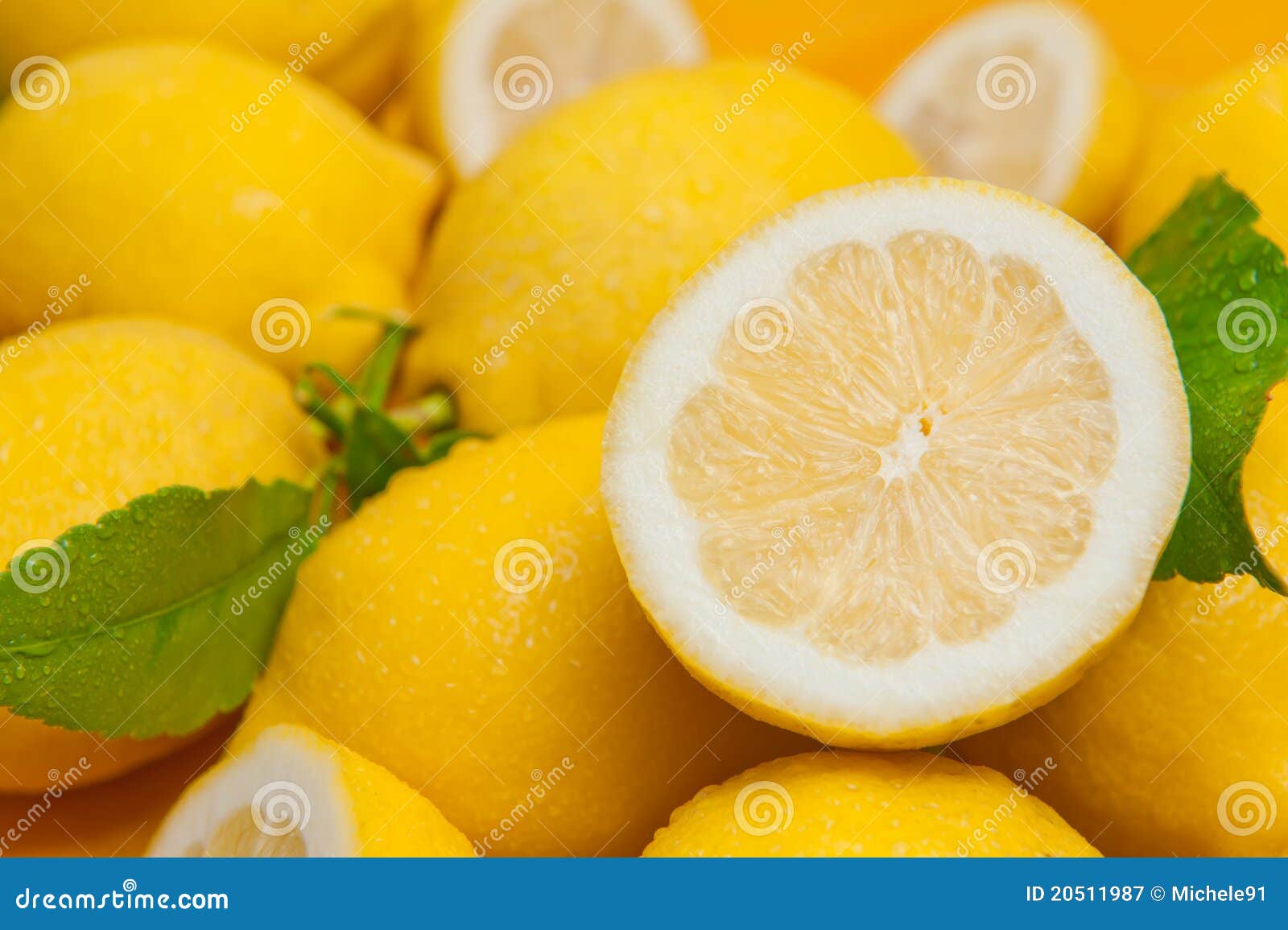 Giallo de Limoni e imagen de archivo. Imagen de jugoso - 20511987