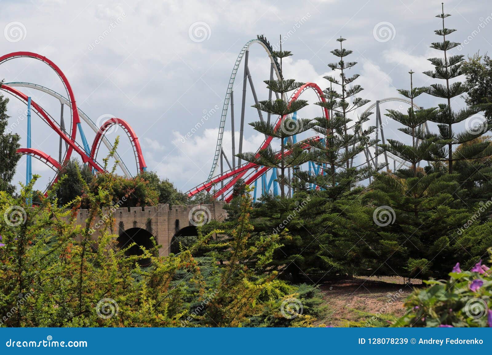 Giant Attraction `Roller Coaster`, Dead Loop, Barrel and Other ...