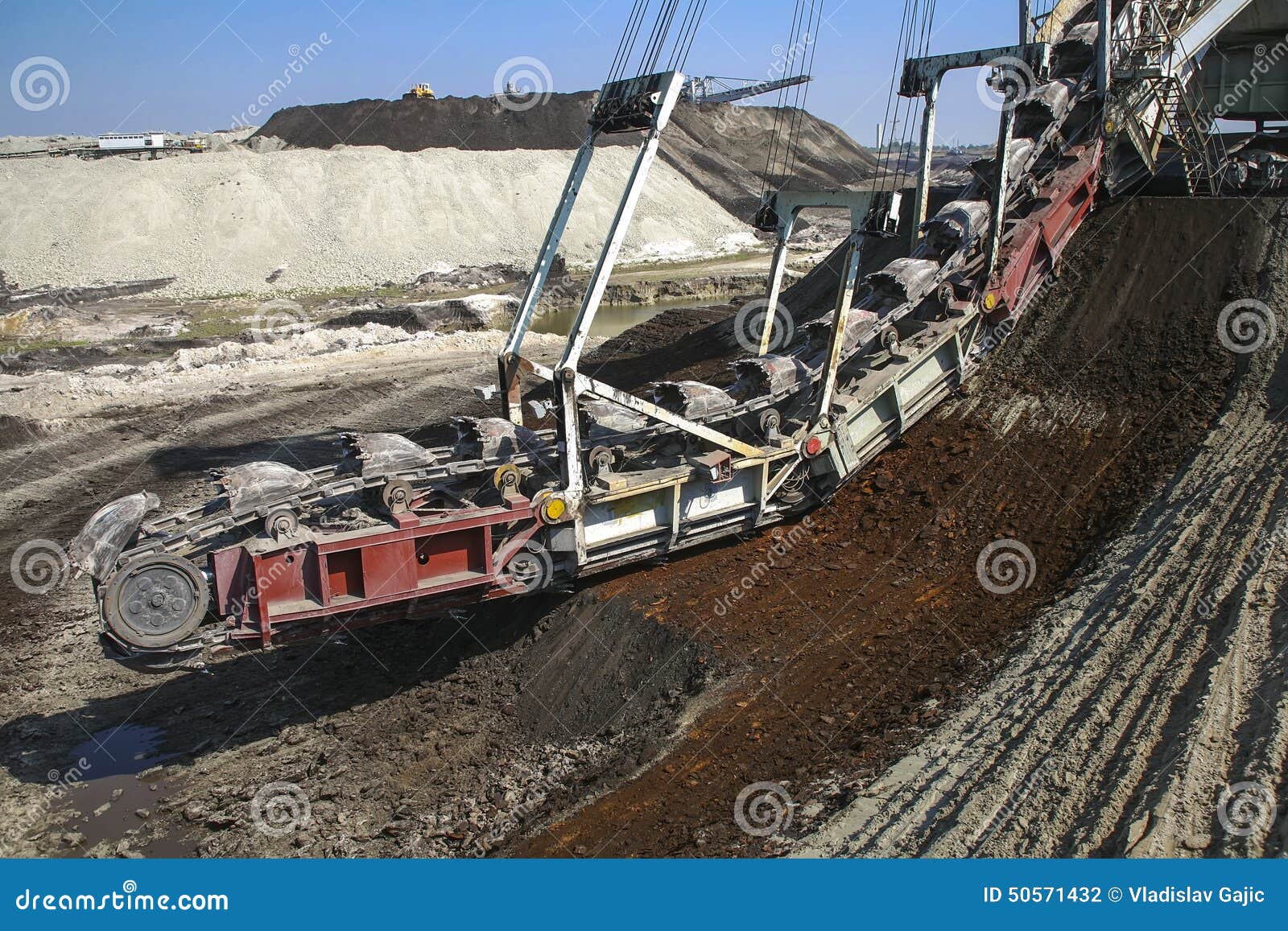 Giant Excavator in a Coal Mine Stock Photo - Image of extraction ...