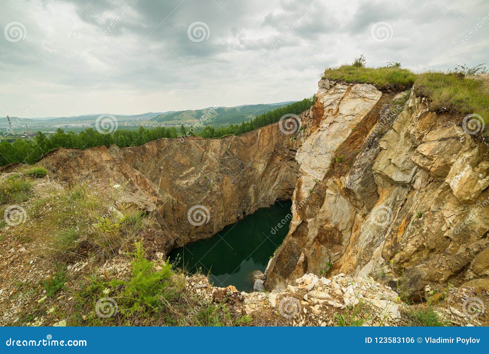 Giant Failure, on the Site of Anthropogenic Disaster. the Failure of ...