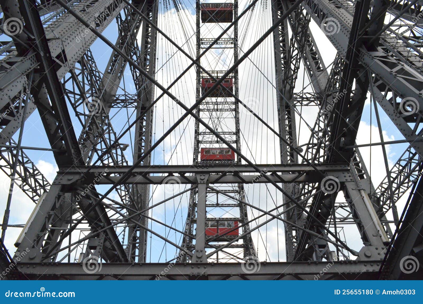 Giant Ferris Wheel stock photo. Image of entertainment - 25655180