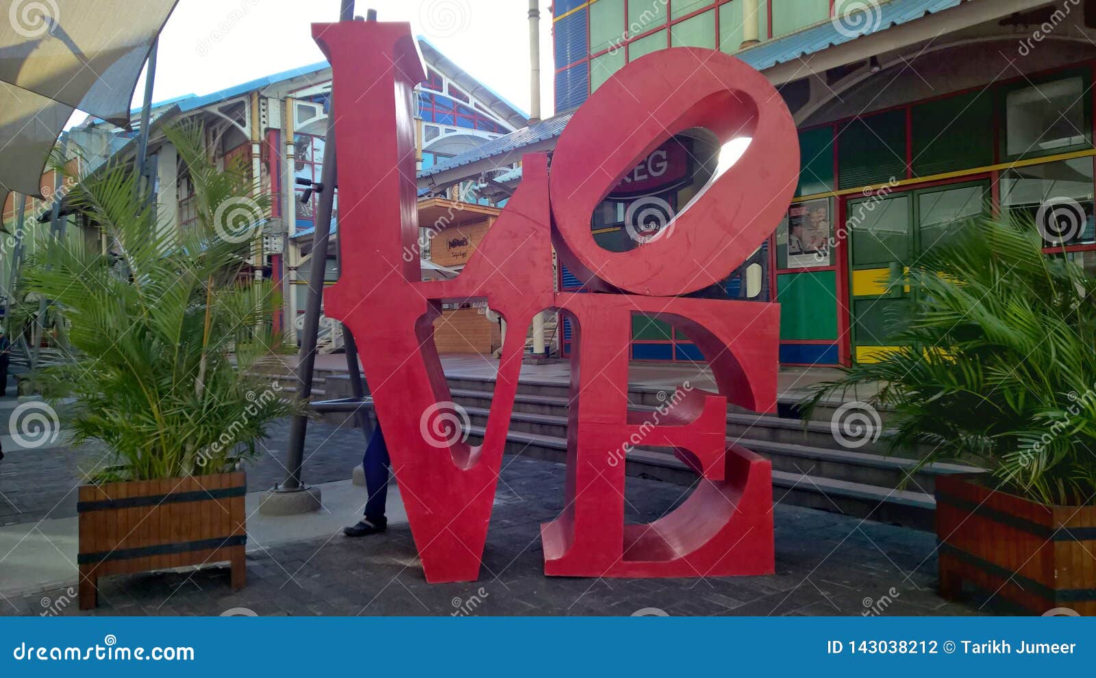 Giant LOVE Lettering in Red Editorial Photography - Image of four ...
