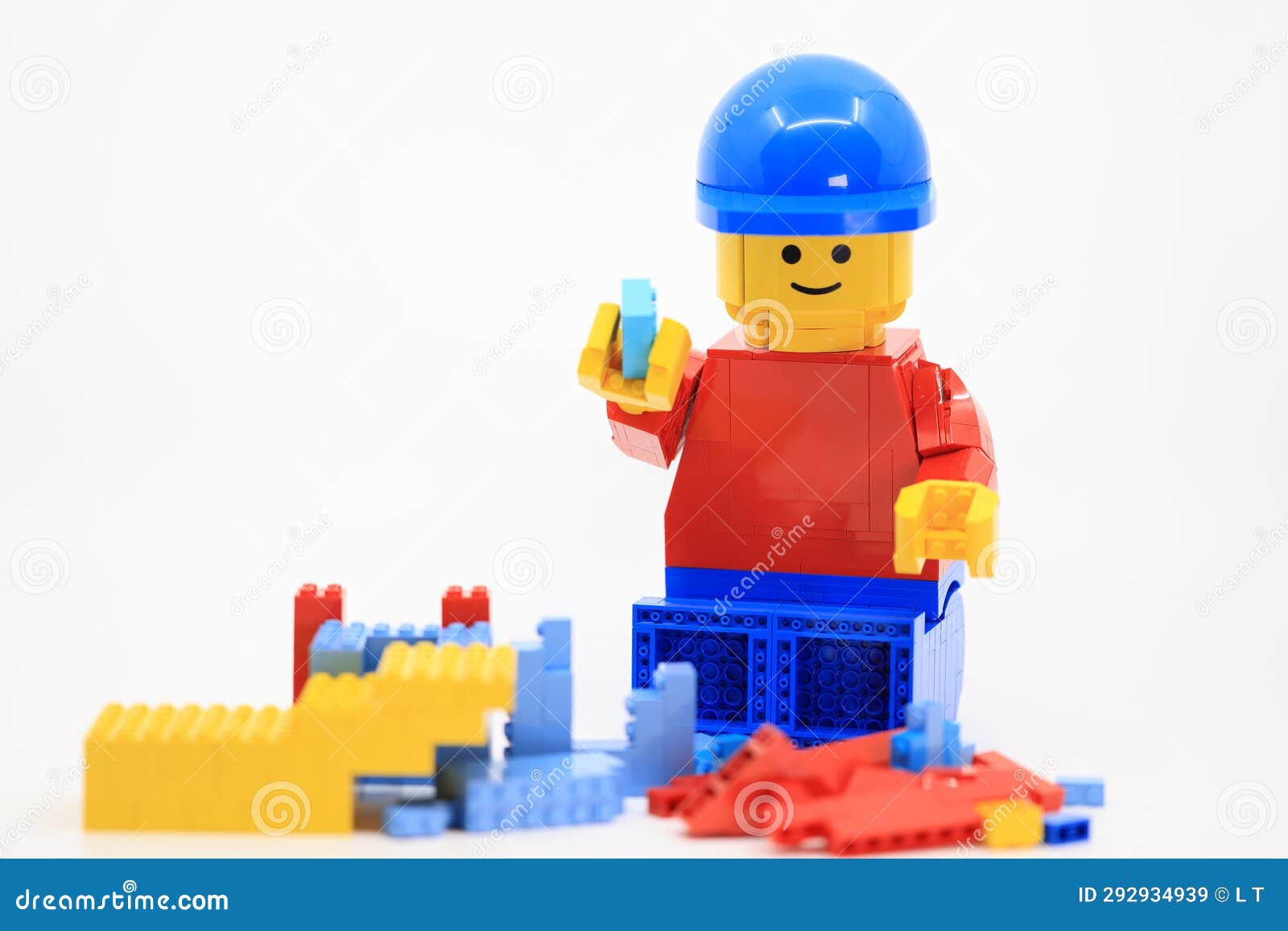 The Giant Man Build the Brick Wall Stock Image - Image of construction ...