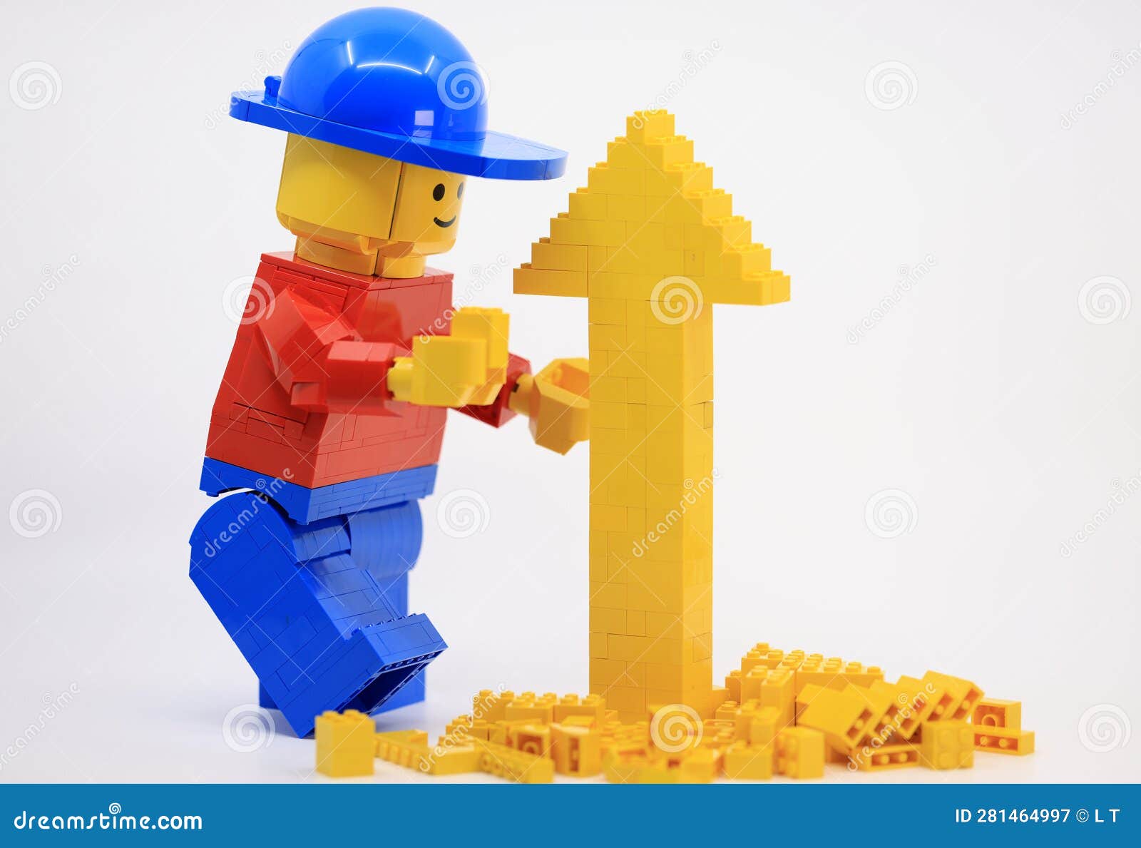 Giant Man Support the Mini One To Build Up the Arrow Editorial ...