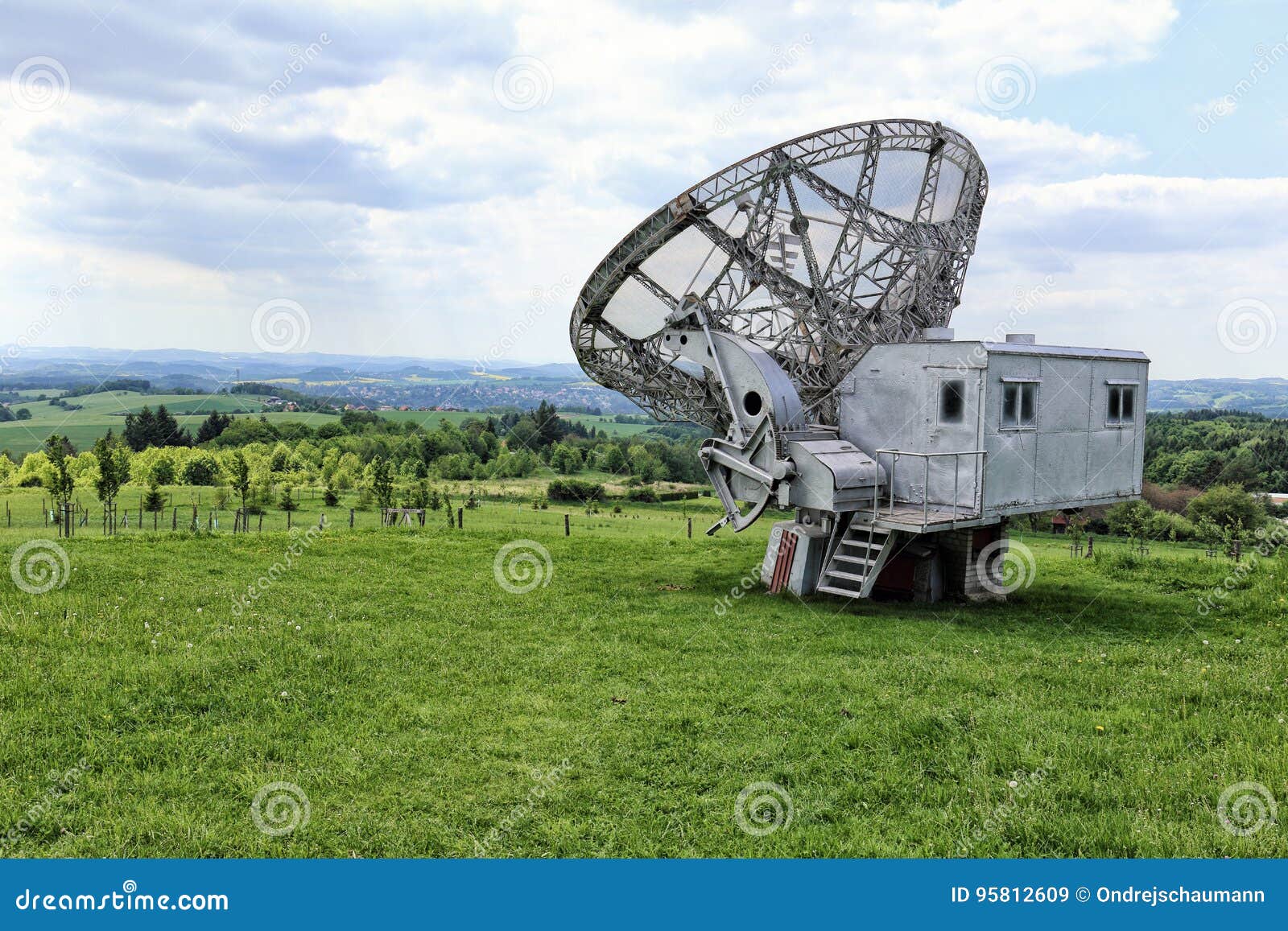 Giant Radio Telescope with Silver Control Booth Stock Image - Image of ...
