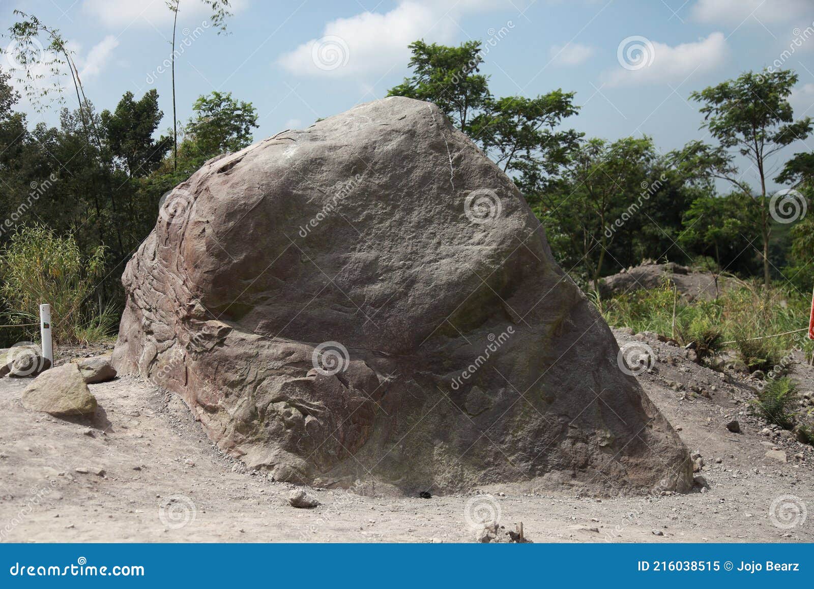 The Giant Rock on the Ground Stock Image - Image of sculpture, memorial ...