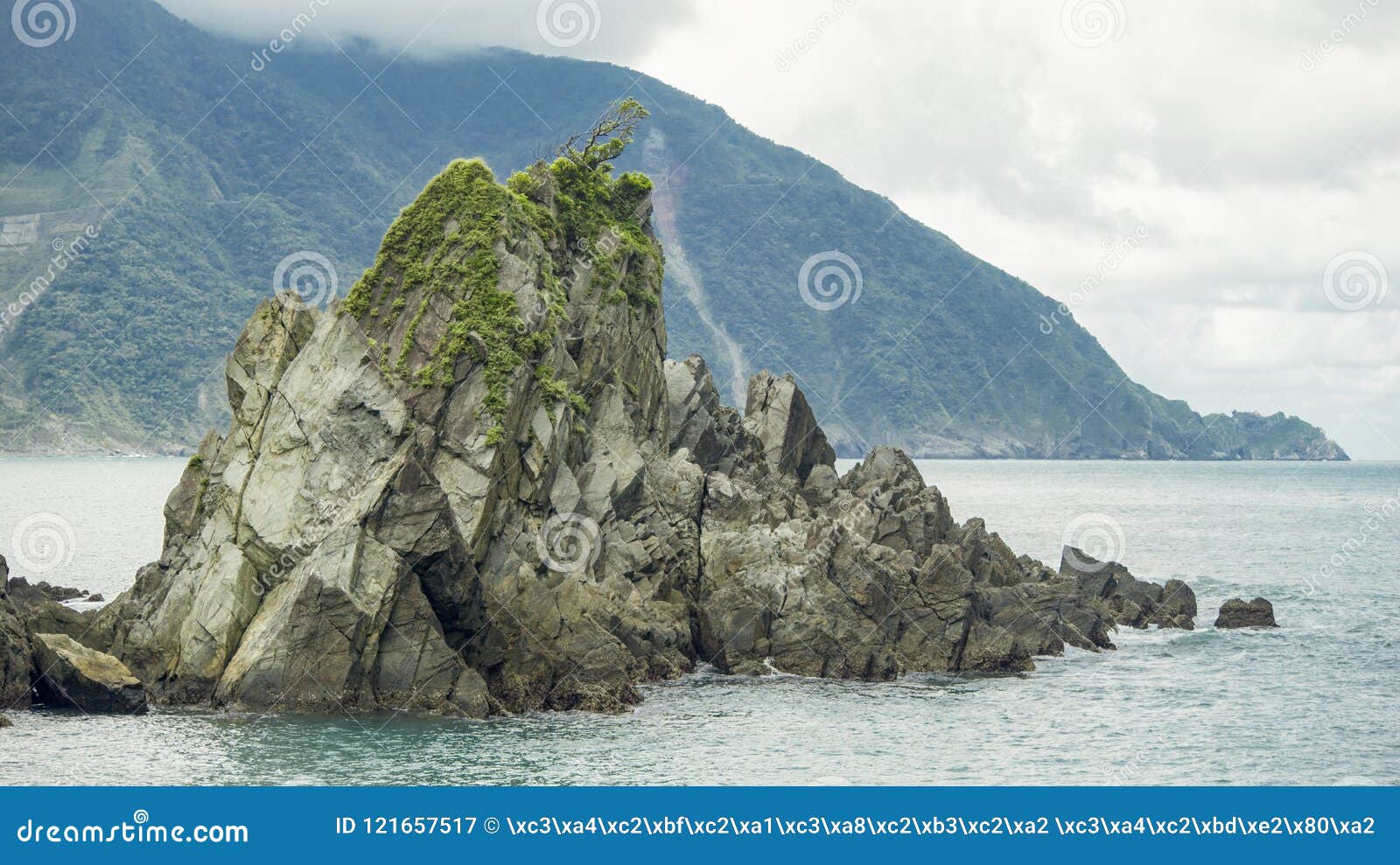 The Giant Rock Under the Sea Stock Image - Image of ocean, summer ...
