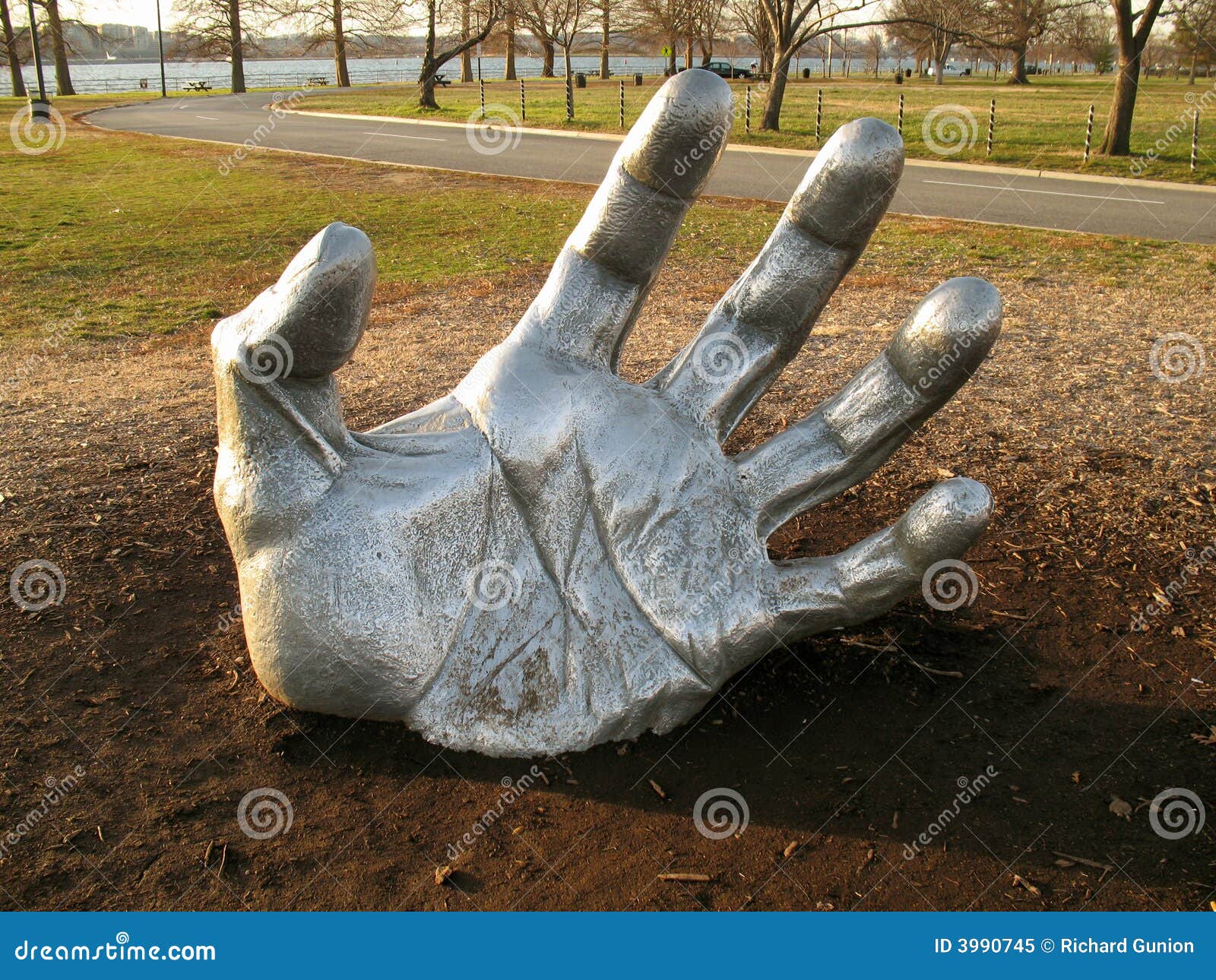 Giant s hand stock image. Image of buried, statue, potomac - 3990745