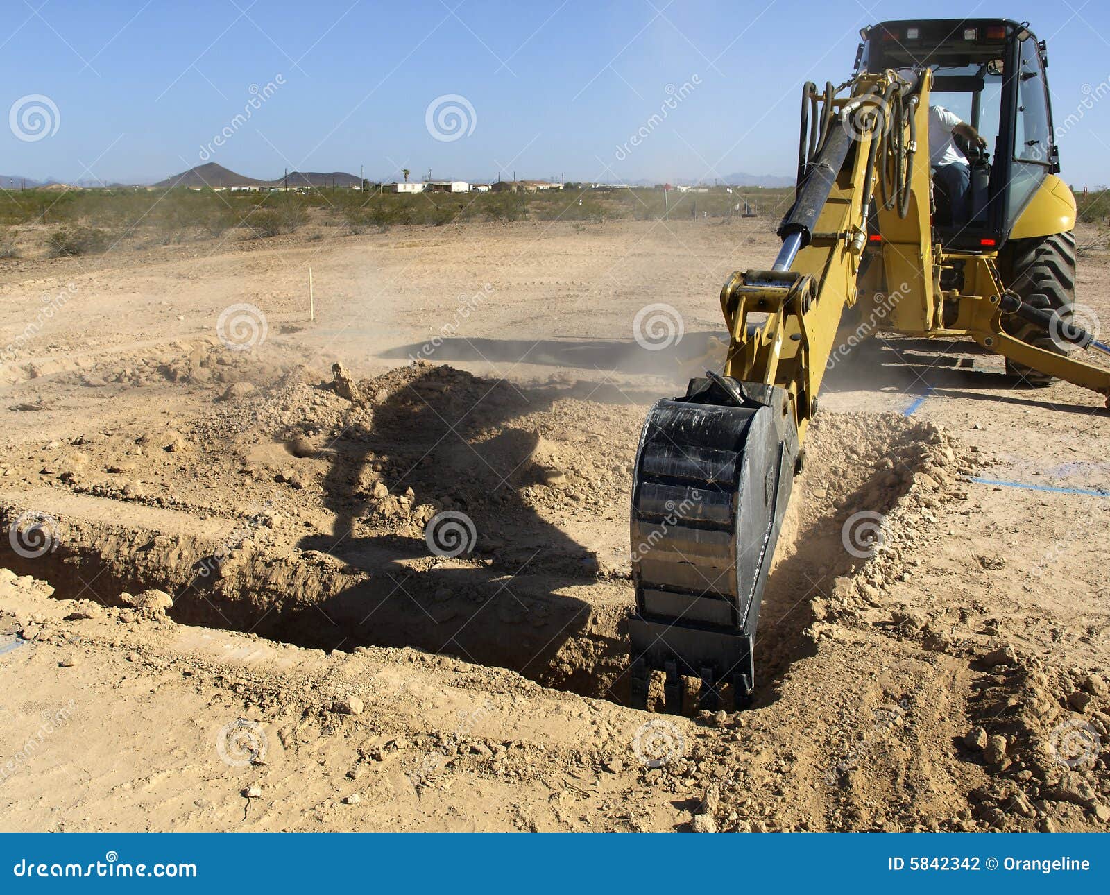 Giant Steam Shovel Digging - Horizontal Stock Photo - Image of employee ...