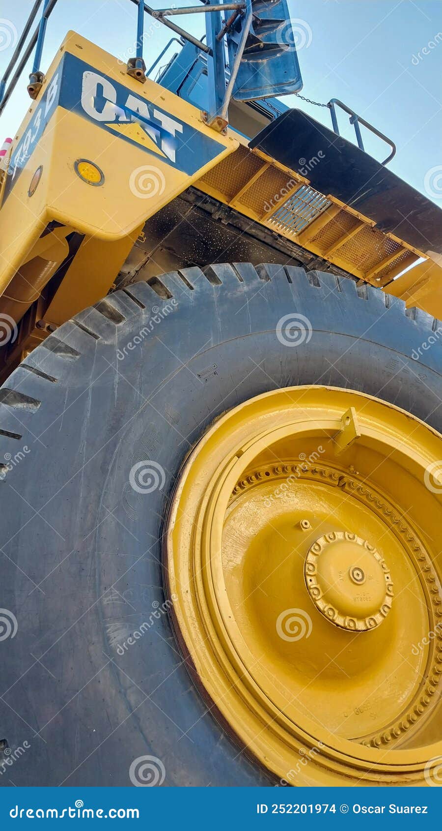 Giant Wheel, Huge Machine Wheel Used in Mining Stock Photo - Image of ...