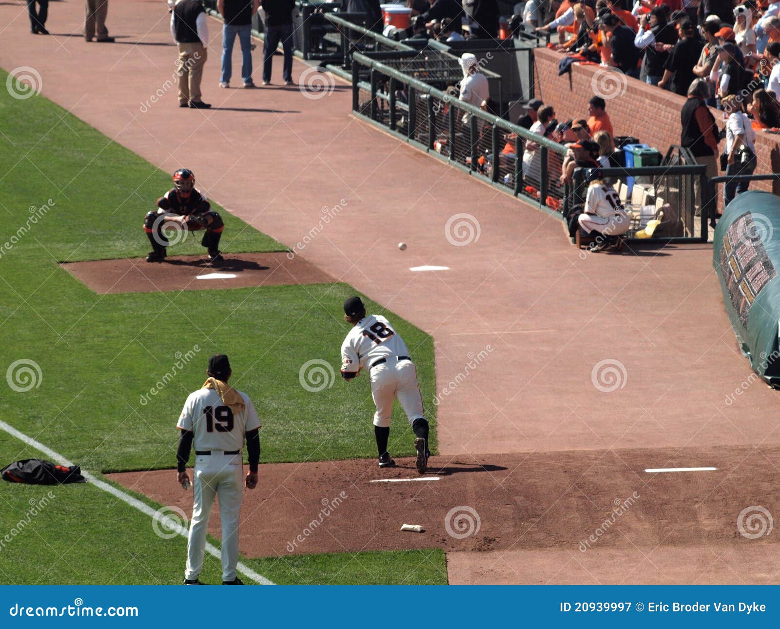 Giants Matt Cain Releases Throw To Catcher Editorial Photography ...