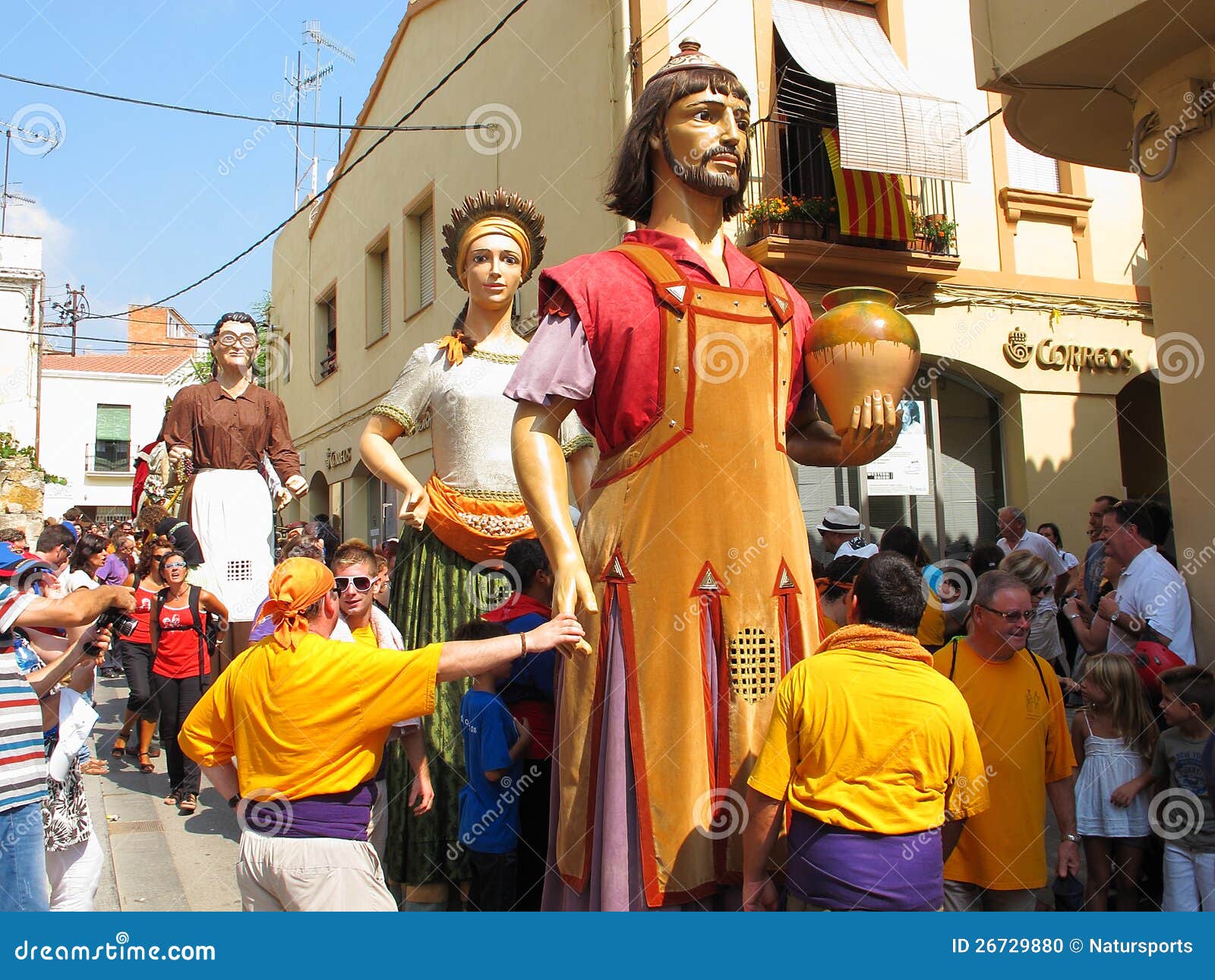 Giants parade in Alella editorial image. Image of maresme - 26729880